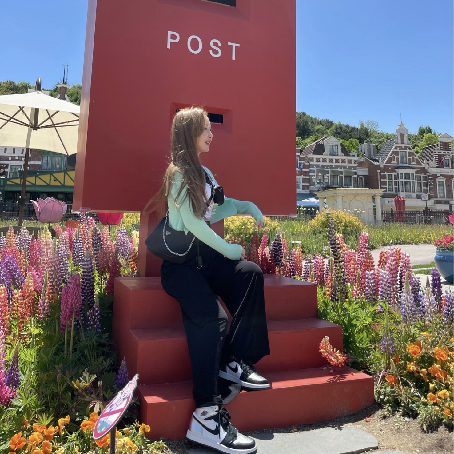 롱이 (@c._.rong) 님의 게시물 | KREAM