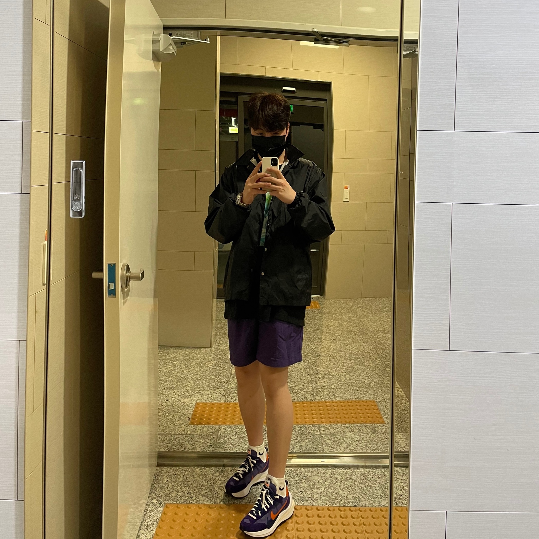 woo__h.s (@redstone_) 님의 게시물 | KREAM