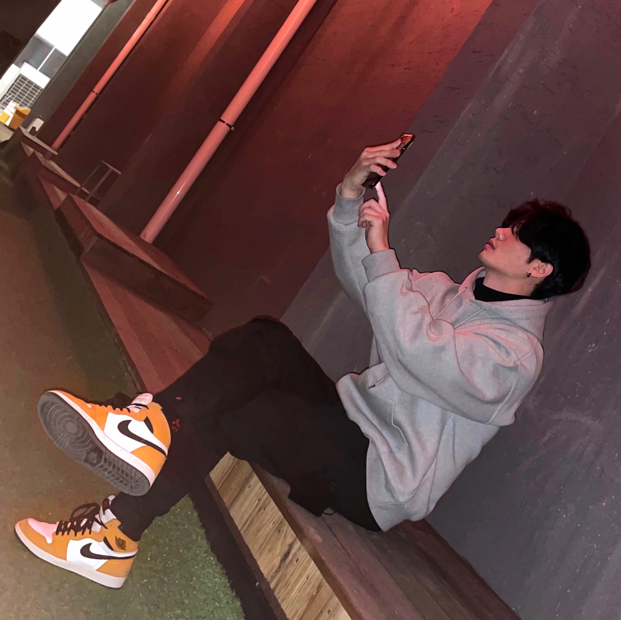 kim.j.g (@junbo) 님의 게시물 | KREAM