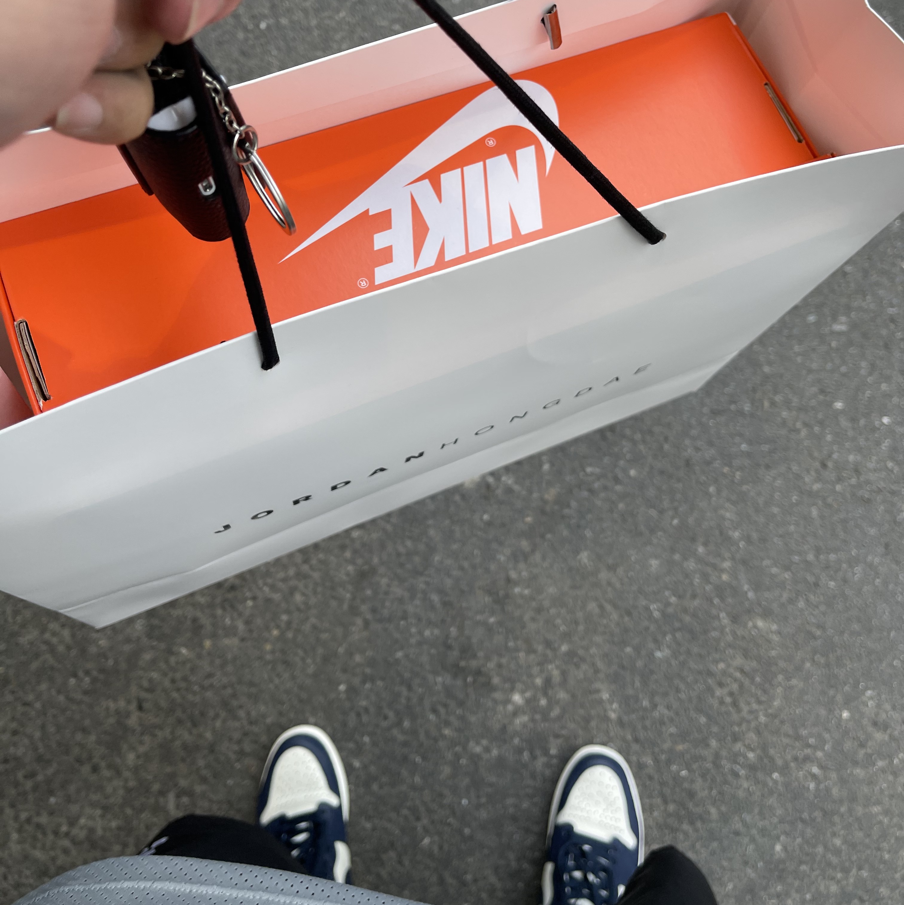 hth10203 (@tae_bak) 님의 게시물 | KREAM