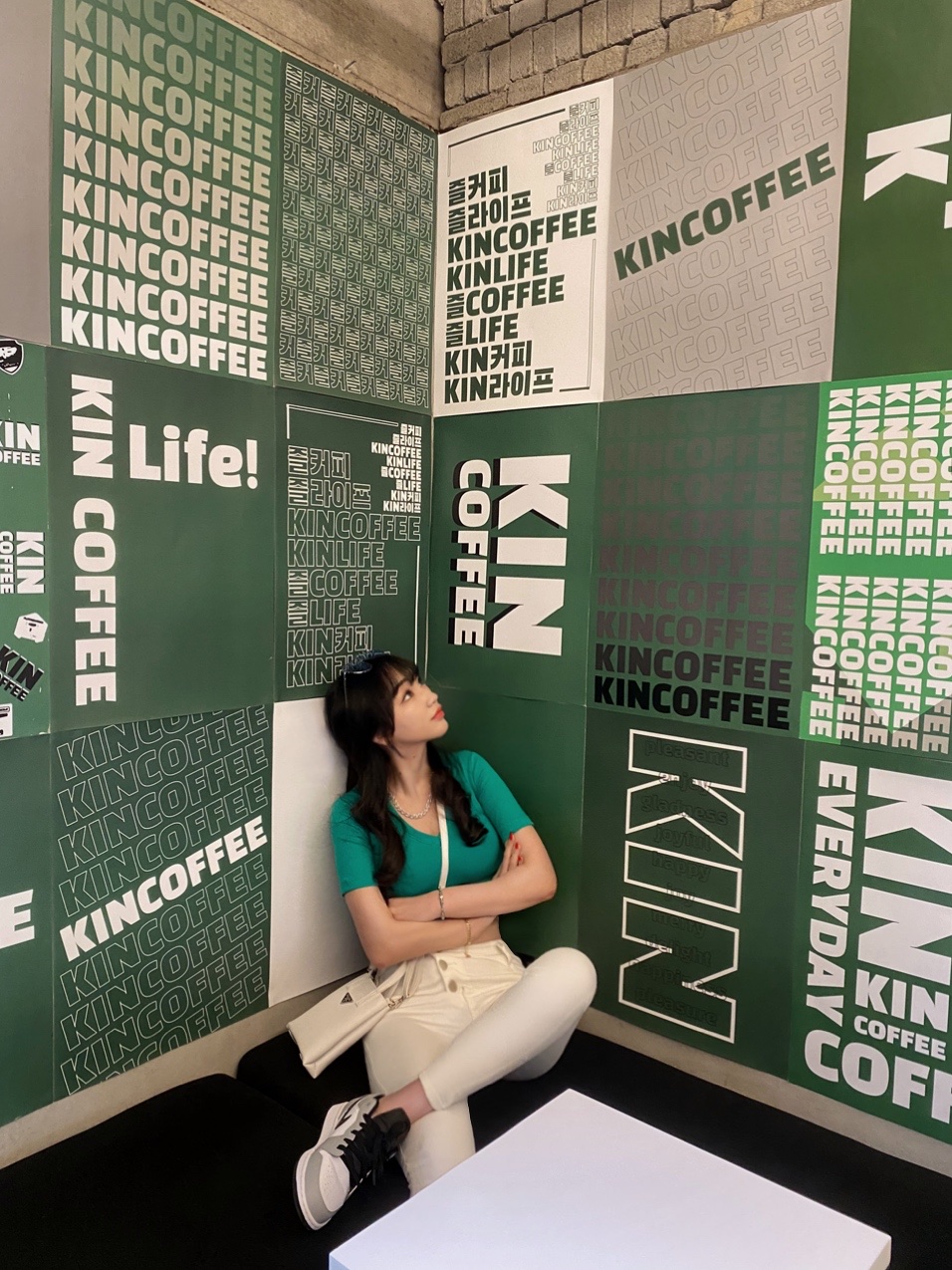 지수 (@ljsww) 님의 게시물 | KREAM