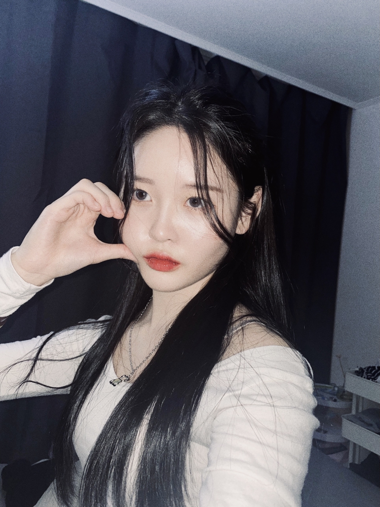 숩니 (@sub_s2_) 님의 게시물 | KREAM