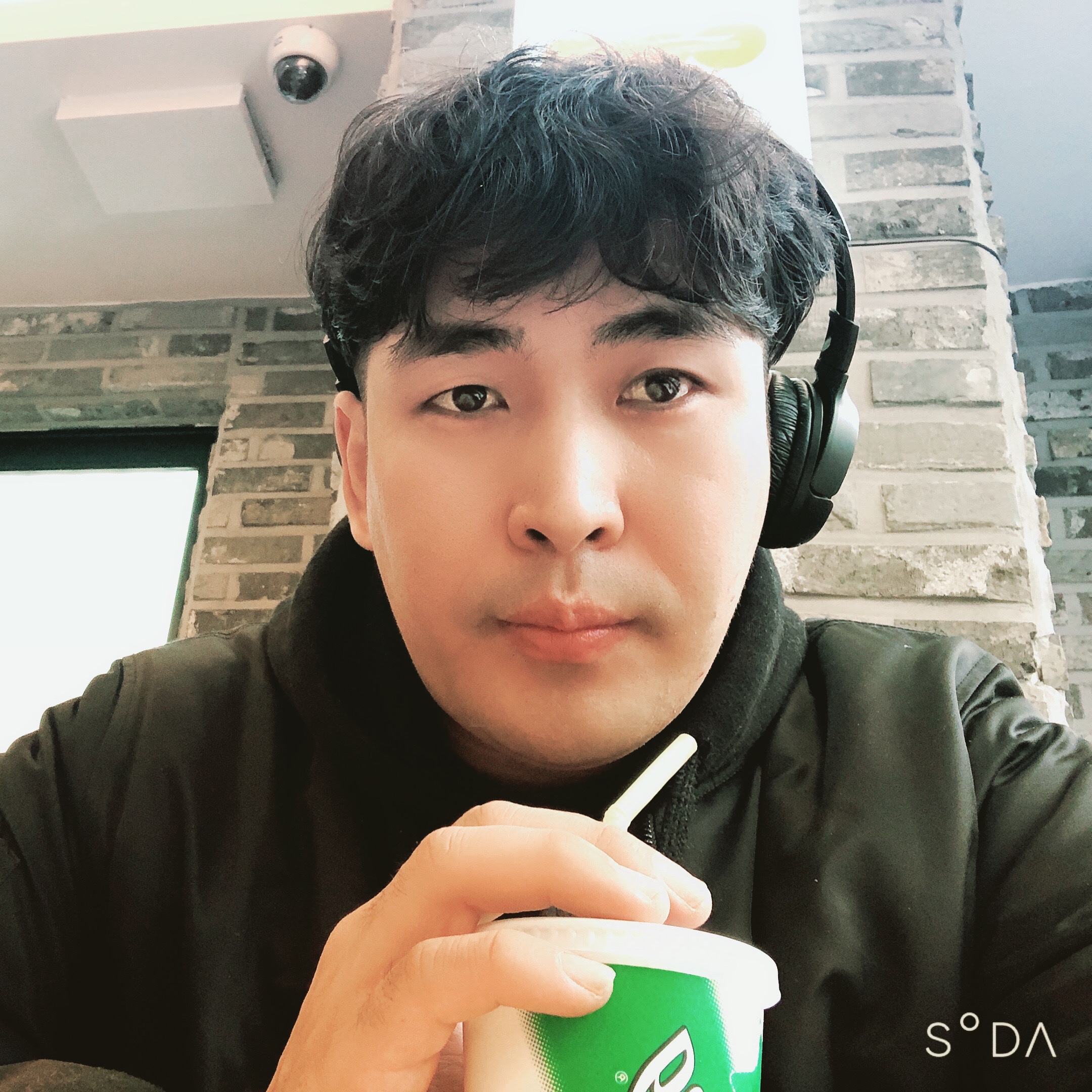 pokerface_247 (@54cgyr) 님의 게시물 | KREAM