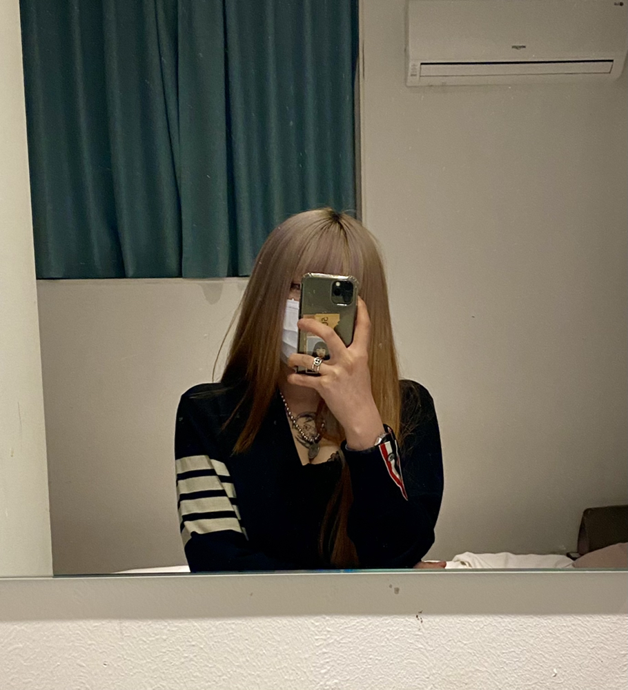 으뉴나 (@aus_picio_us) 님의 게시물 | KREAM