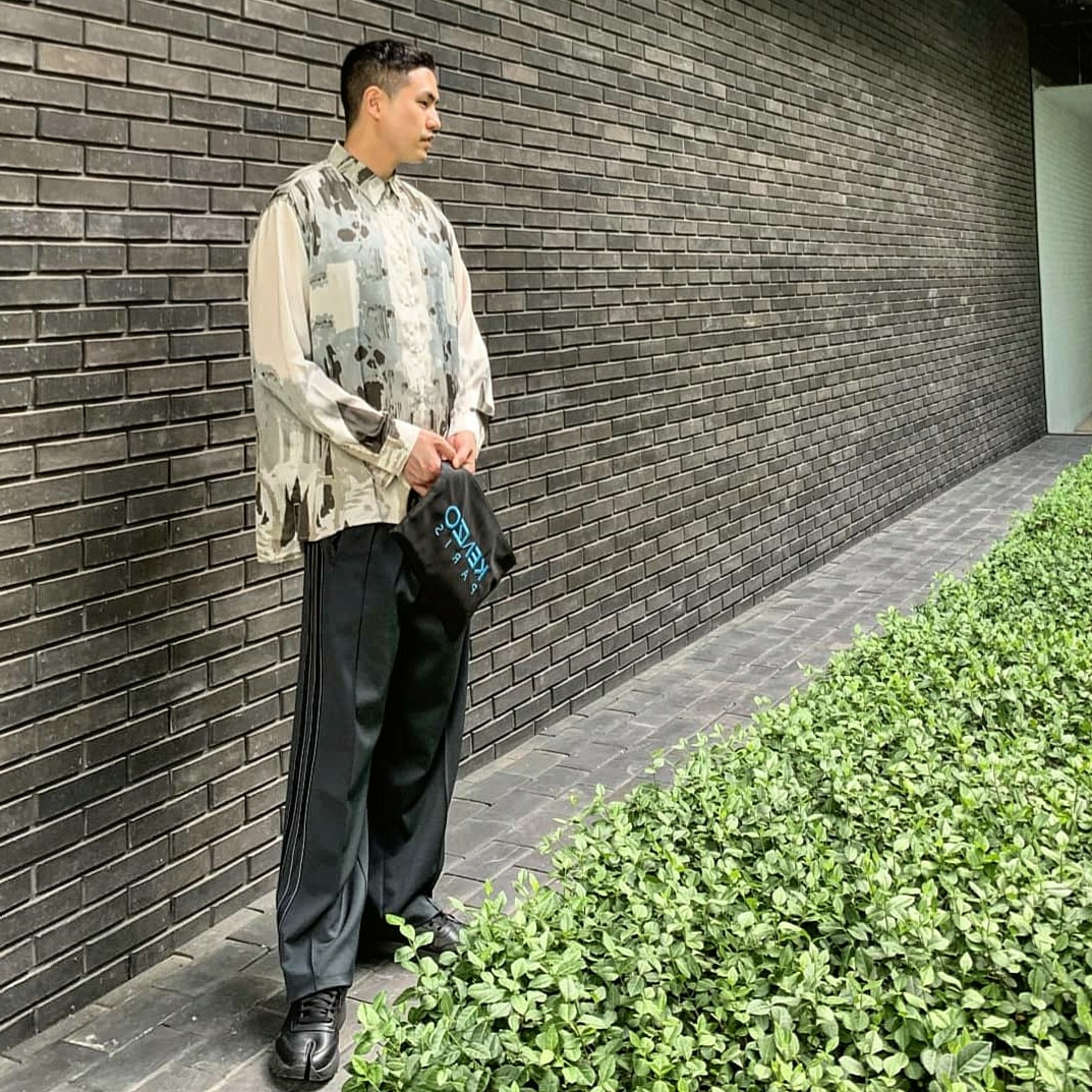 신준용 (@walk_likeaman) 님의 게시물 | KREAM