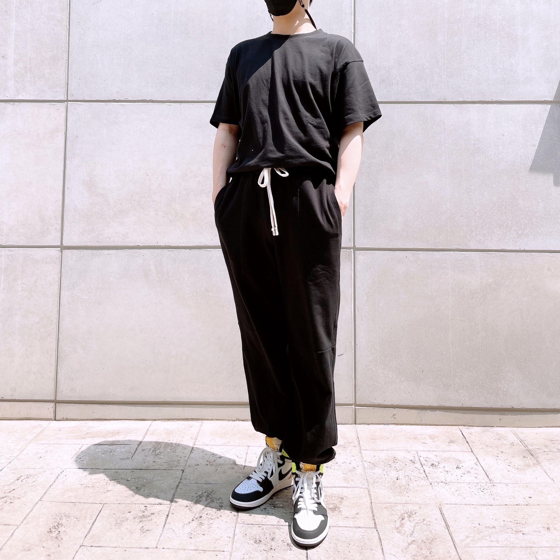 레드문 (@redmoon) 님의 게시물 | KREAM