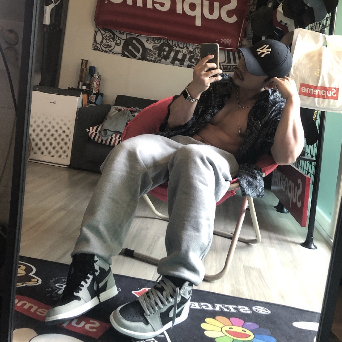 변브로 (@byunbro) 님의 게시물 | KREAM