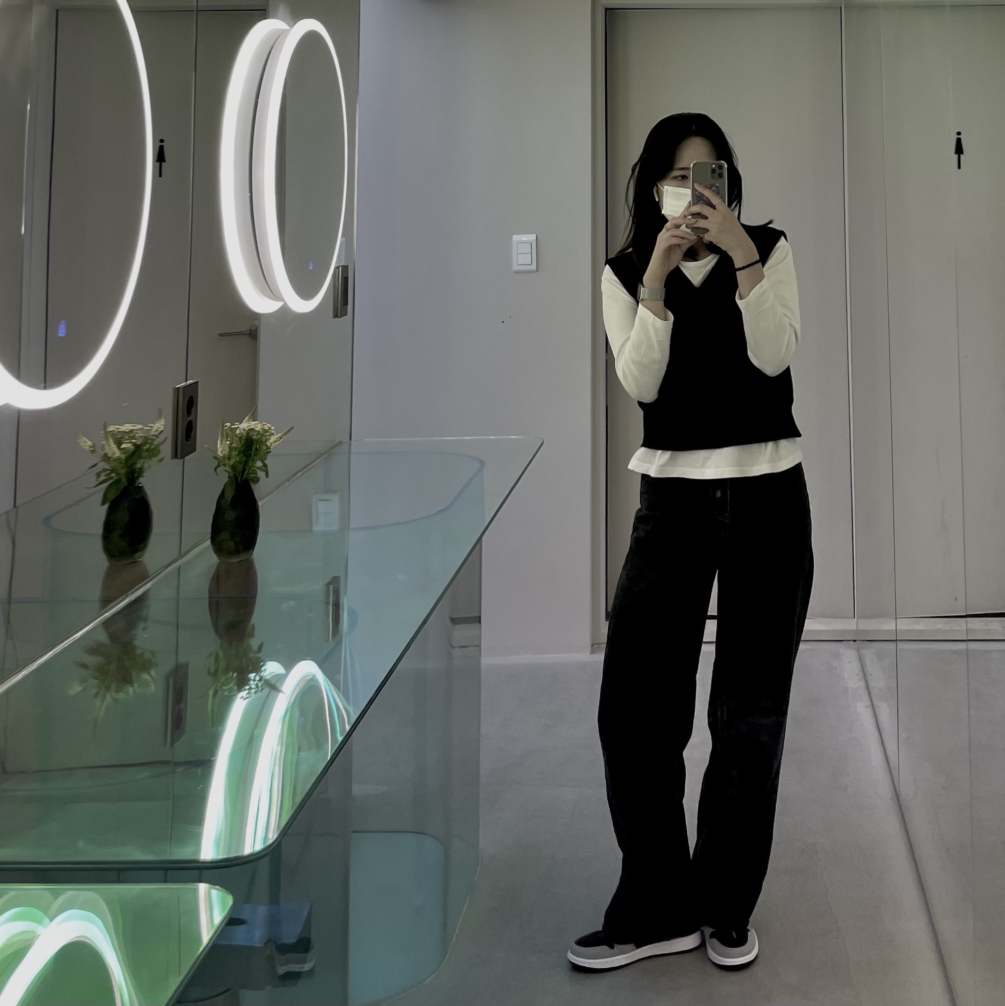 (@nouggg) 님의 게시물 | KREAM