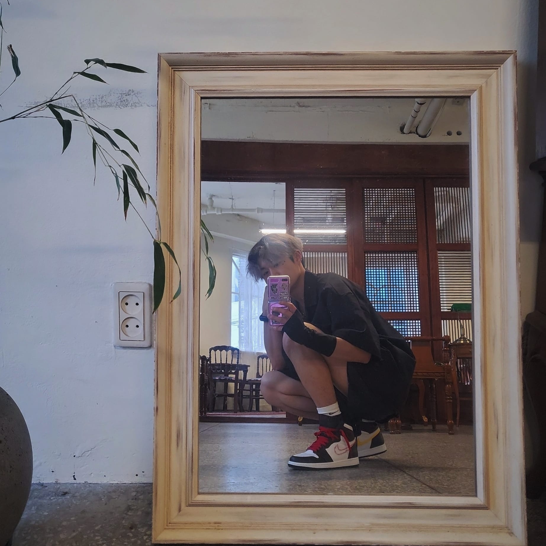 빈정빈정빈 (@vinvin) 님의 게시물 | KREAM