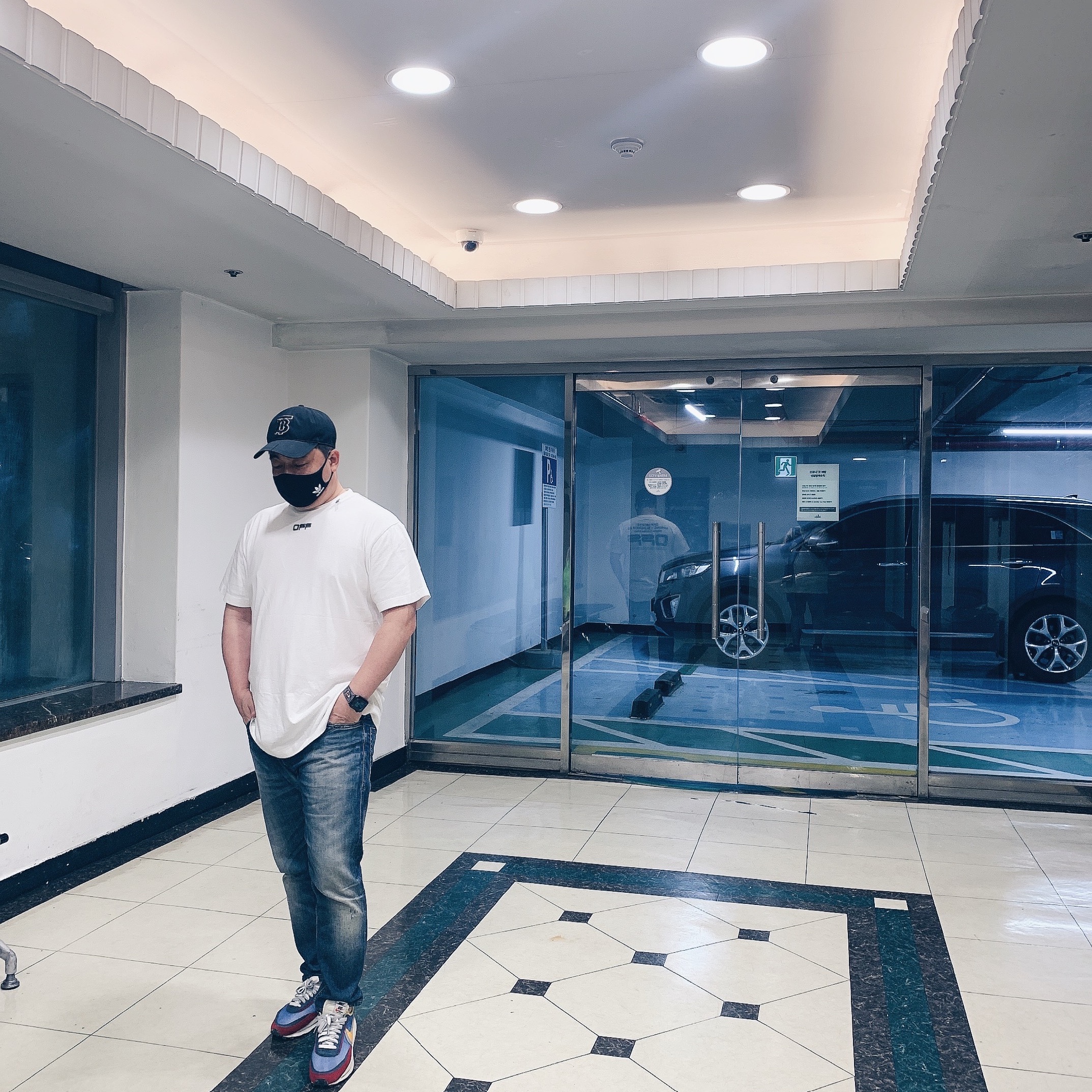 ufosong94 (@mickey_love) 님의 게시물 | KREAM