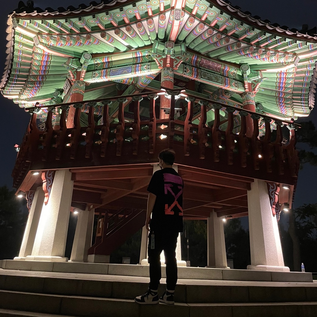 차 (@jin______) 님의 게시물 | KREAM