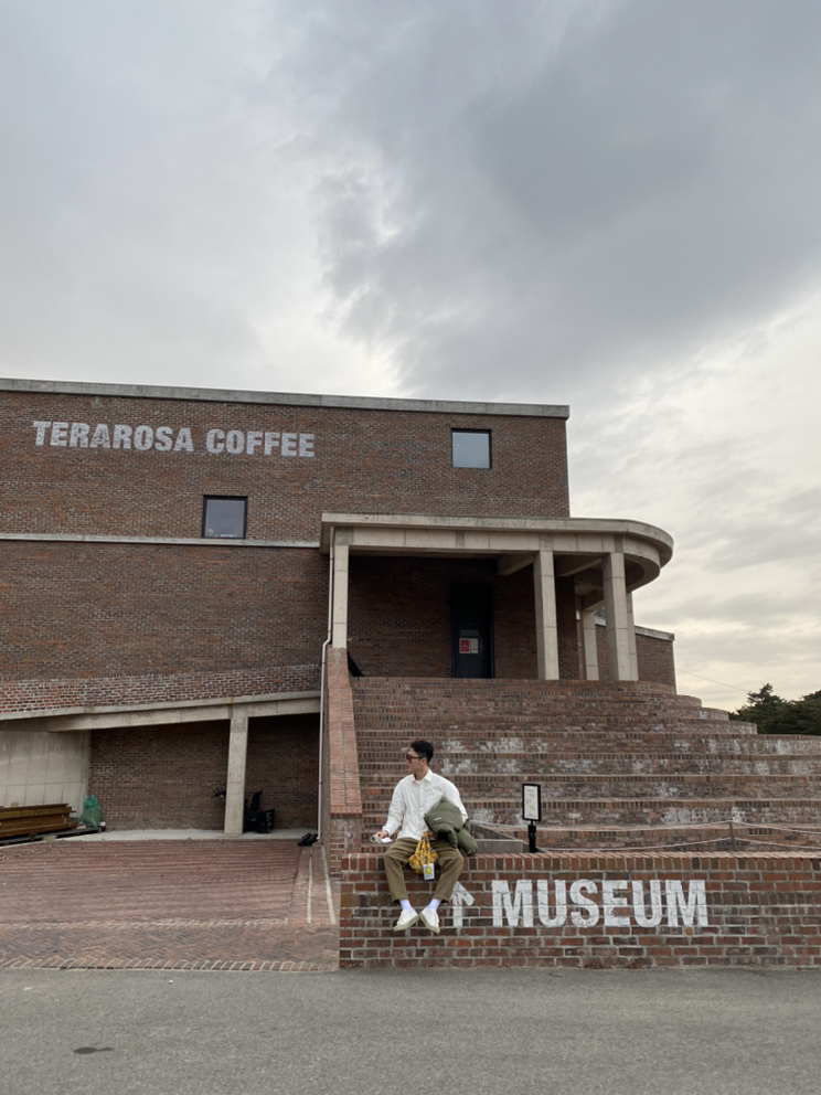 뱅우몬 (@wo_o24) 님의 게시물 | KREAM