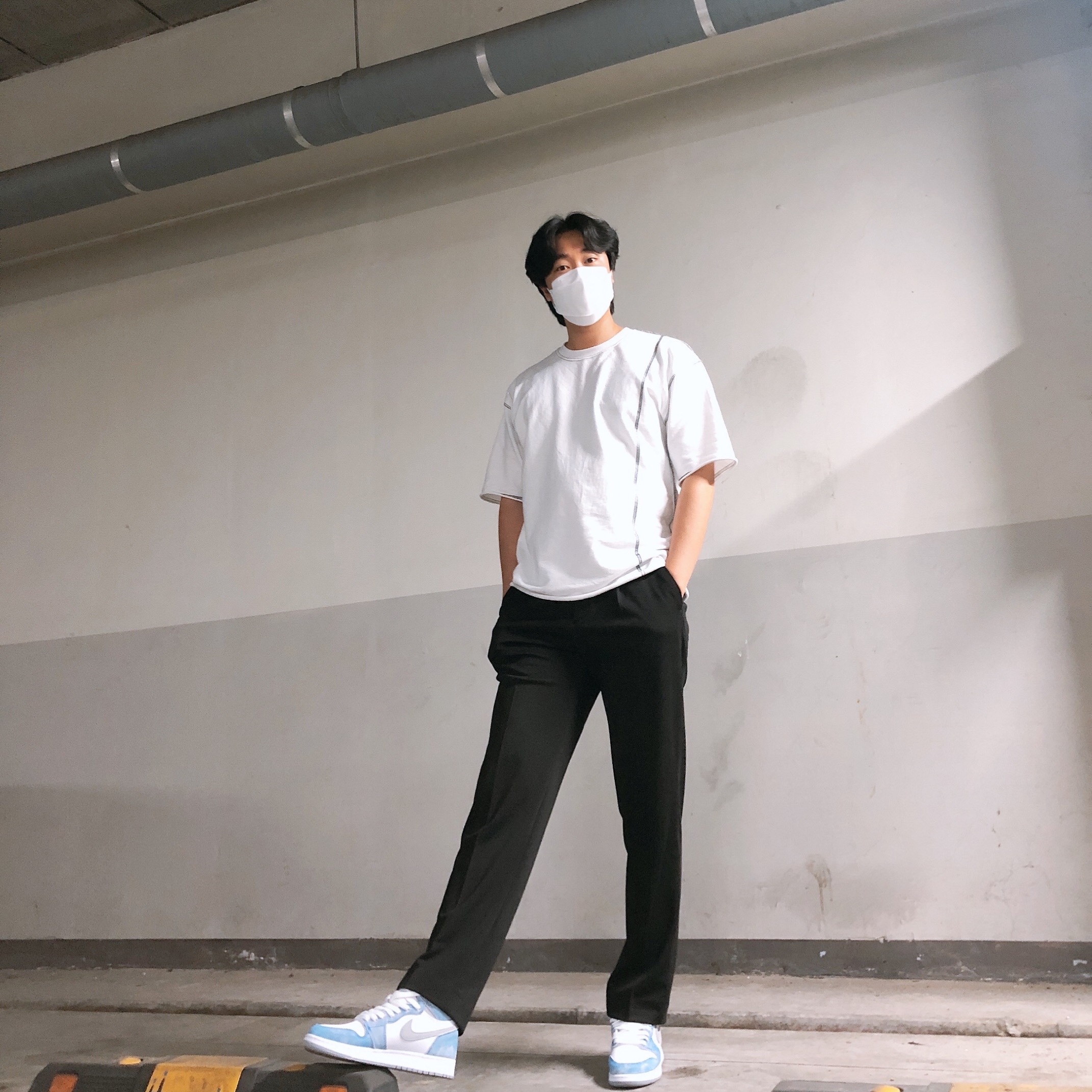 우니 (@woon_91) 님의 게시물 | KREAM