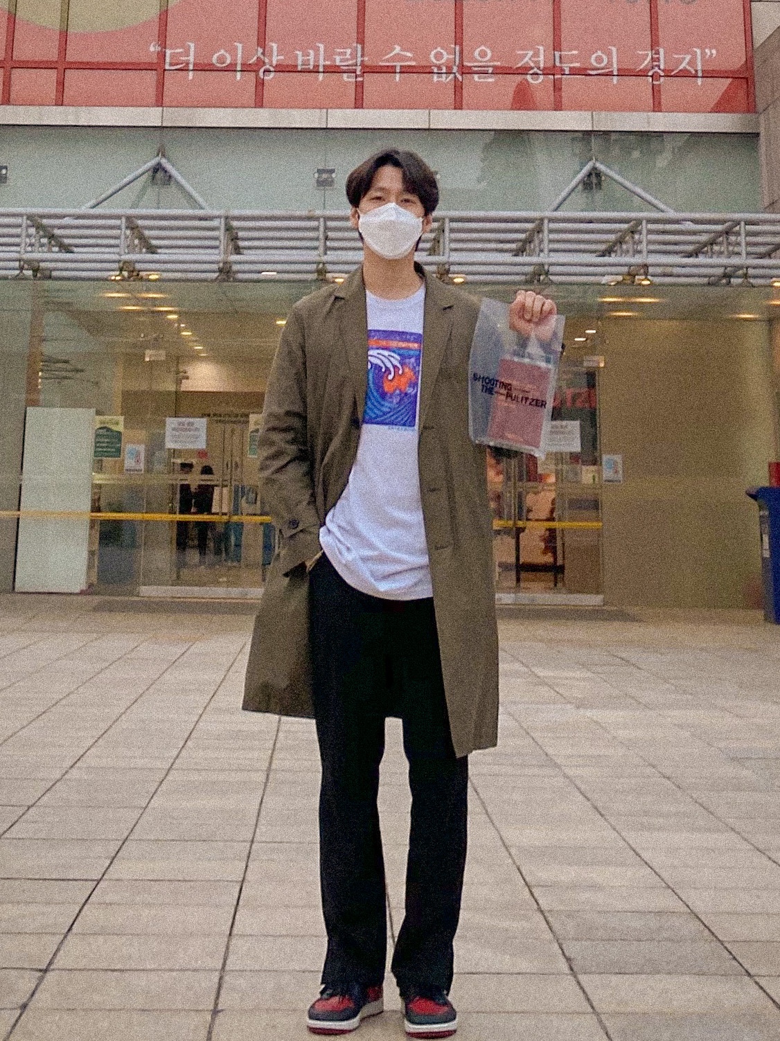 현지호 (@jih_5) 님의 게시물 | KREAM