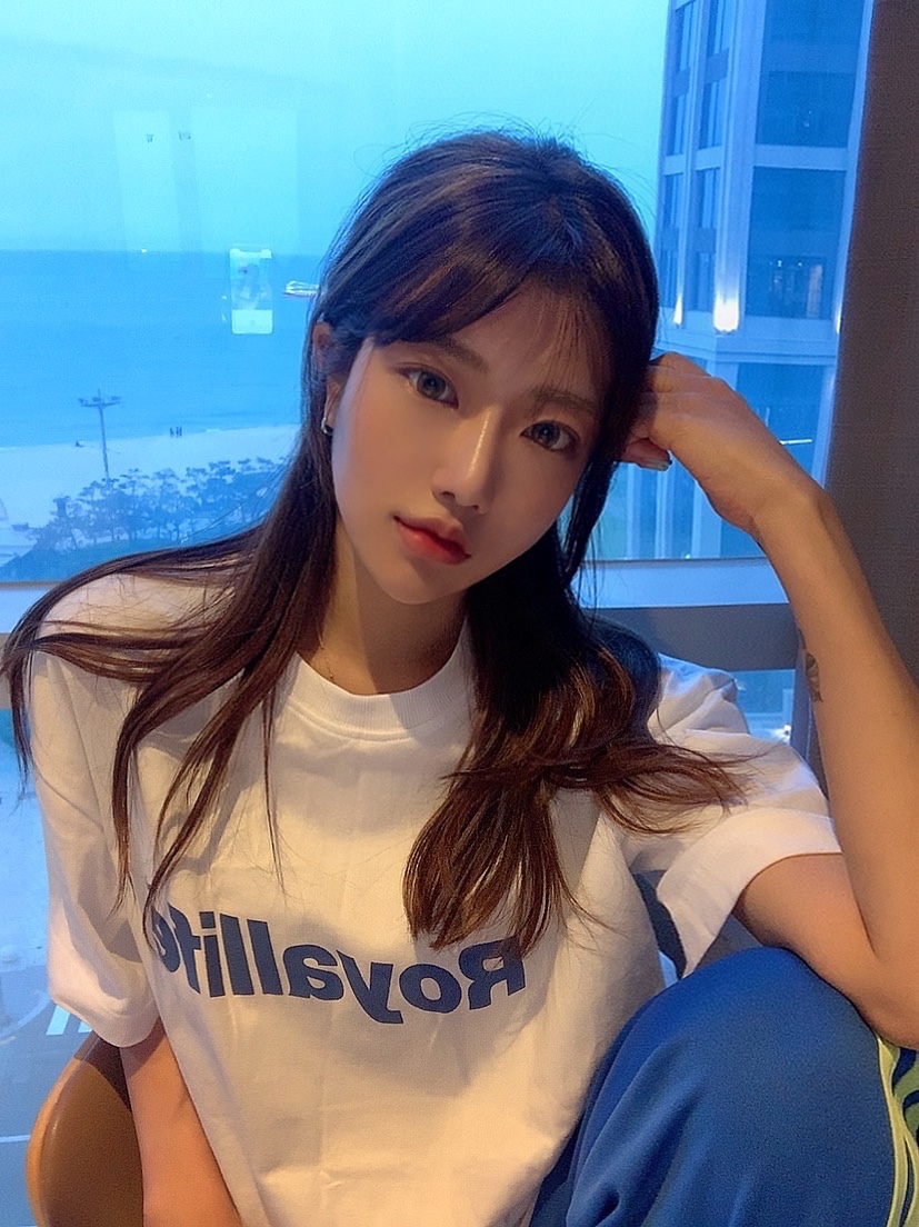 @je._.n1 (@je._.n1) 님의 게시물 | KREAM