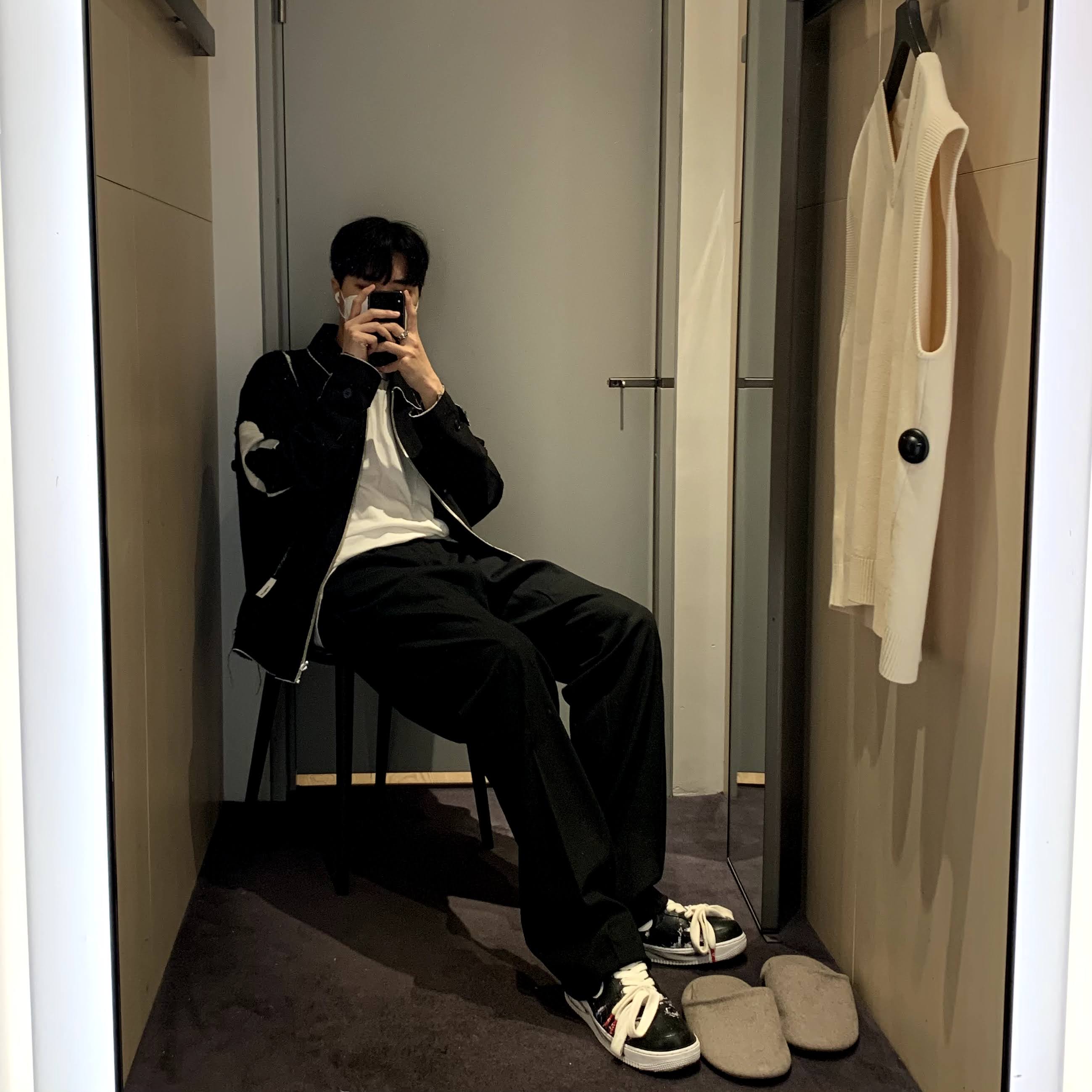 st_212 (@back.hz) 님의 게시물 | KREAM