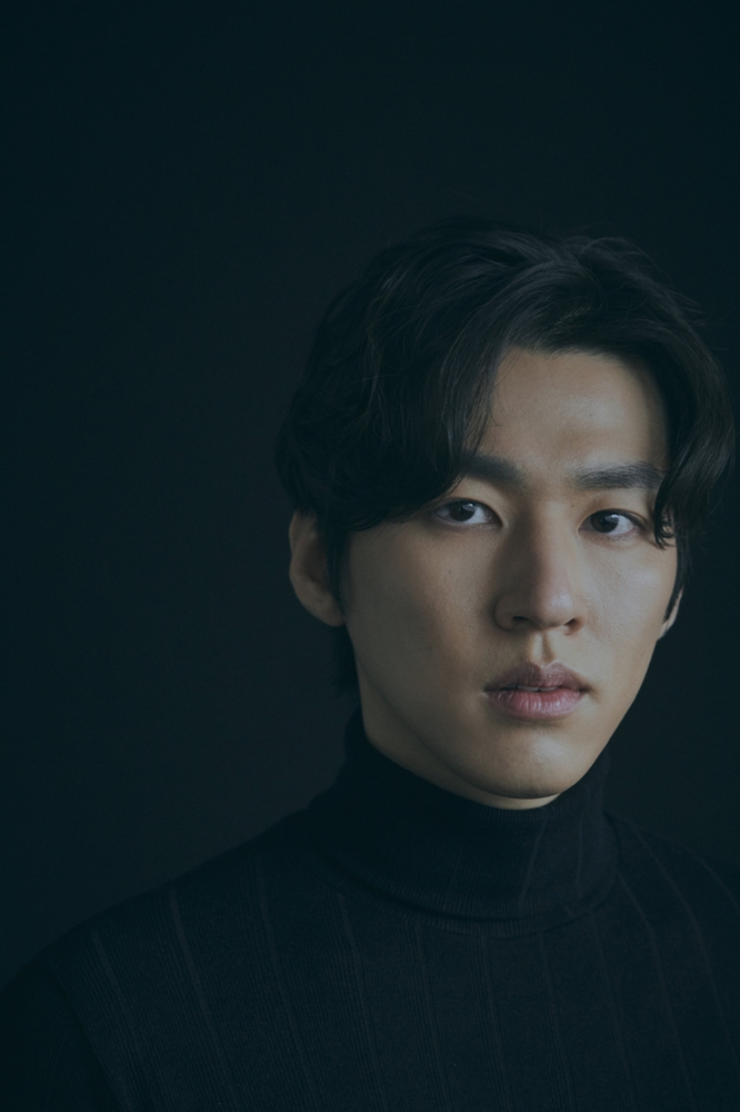 현지호 (@jih_5) 님의 게시물 | KREAM