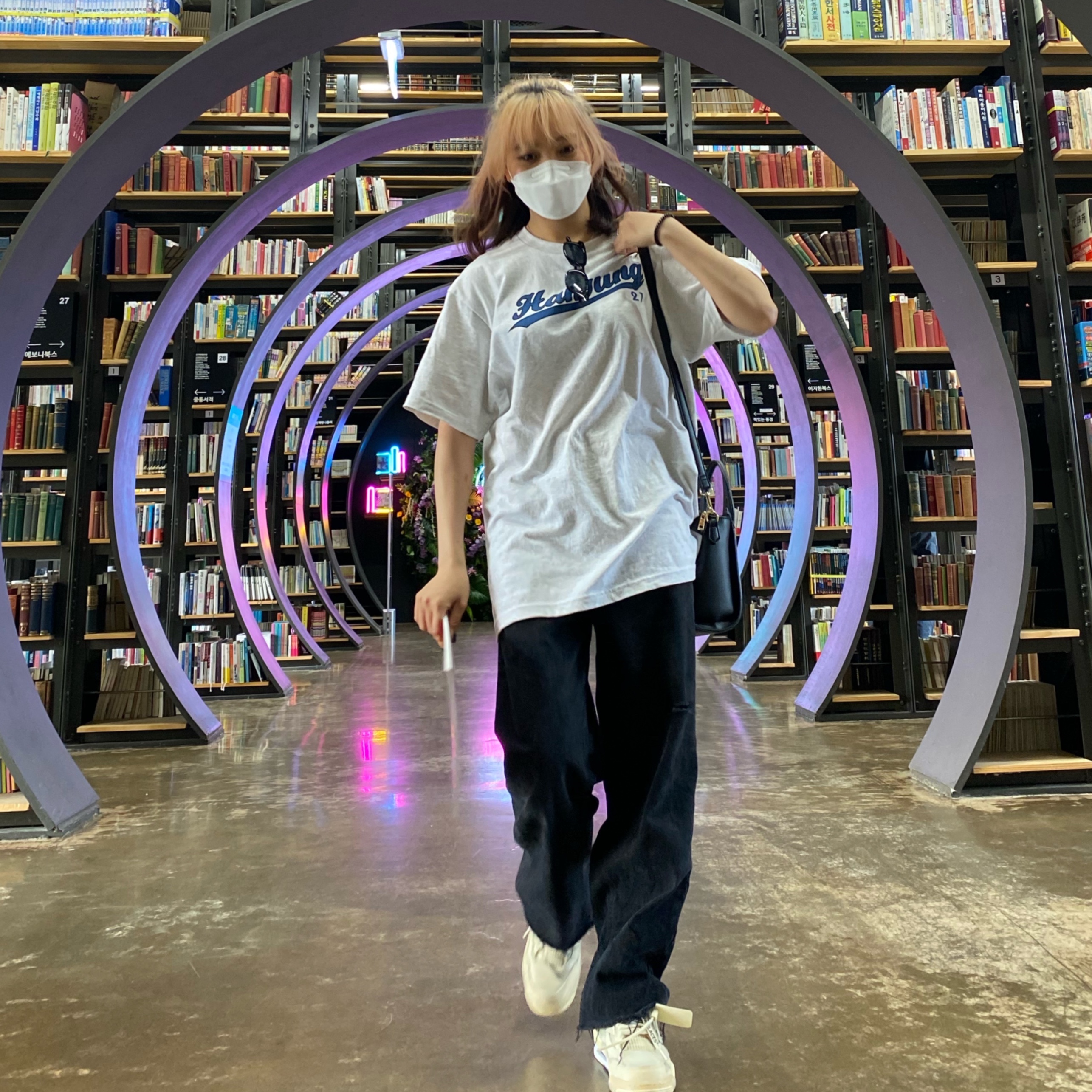 Cara (@caraaaa) 님의 게시물 | KREAM