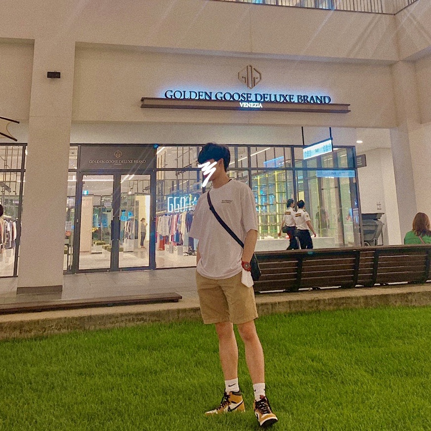 (@tech._.11) 님의 게시물 | KREAM