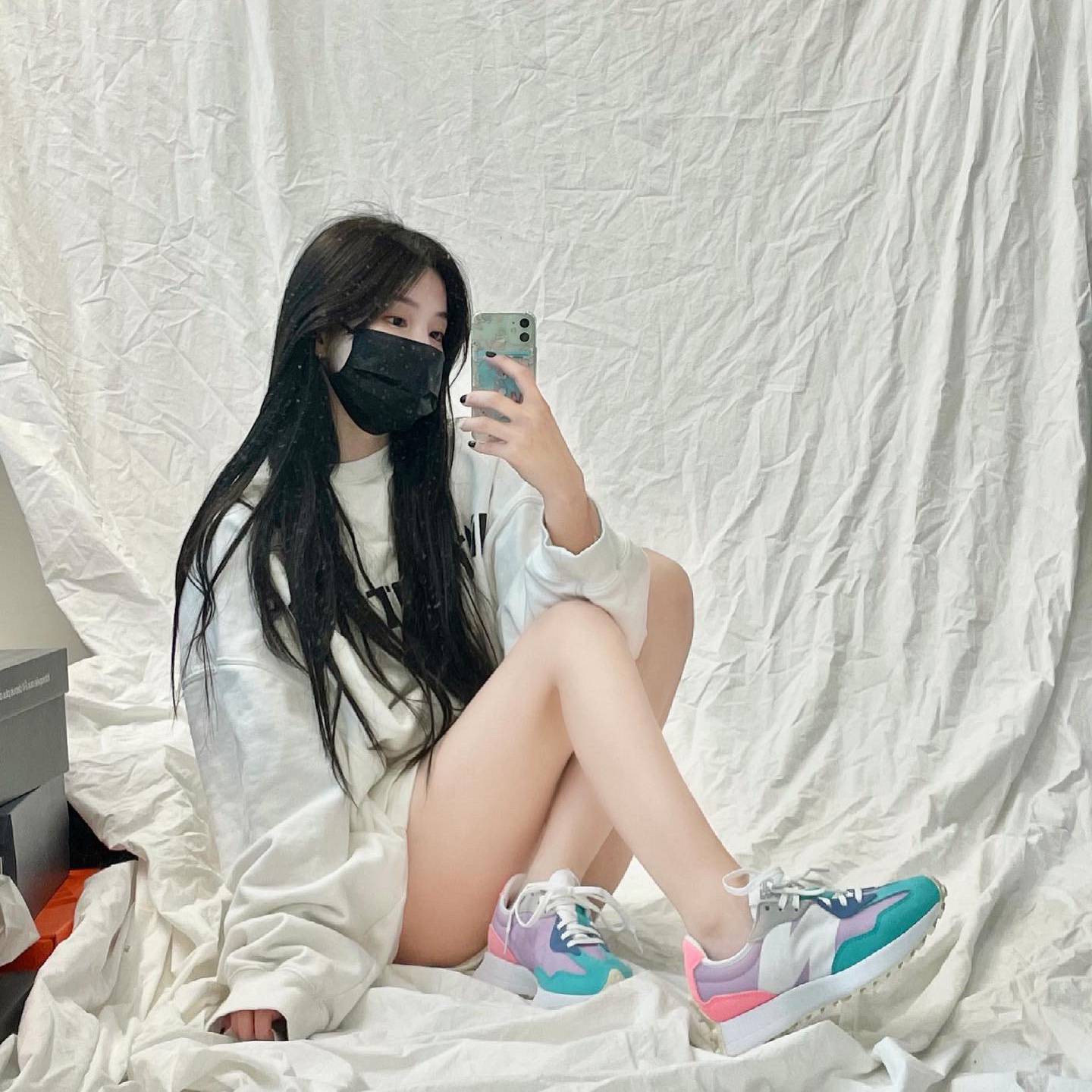 임채원 (@chaewon) 님의 게시물 | KREAM