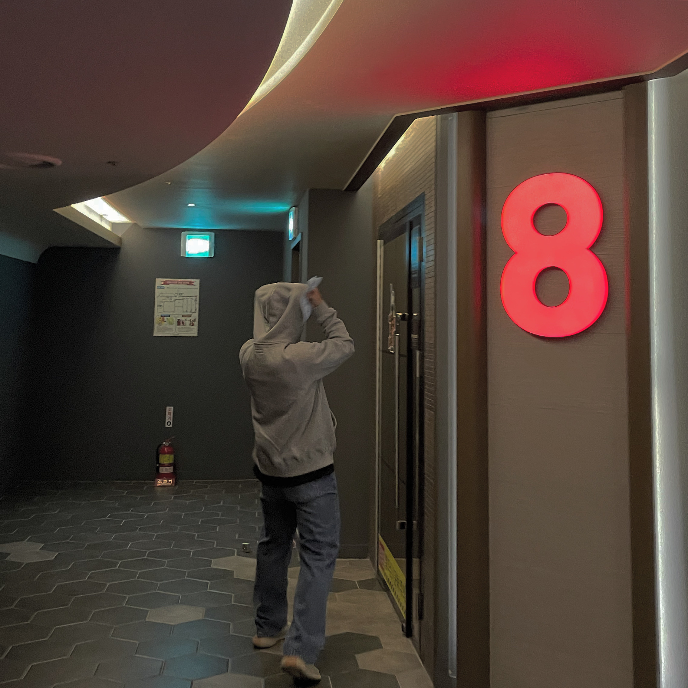 JAE (@wwwyoungcom) 님의 게시물 | KREAM