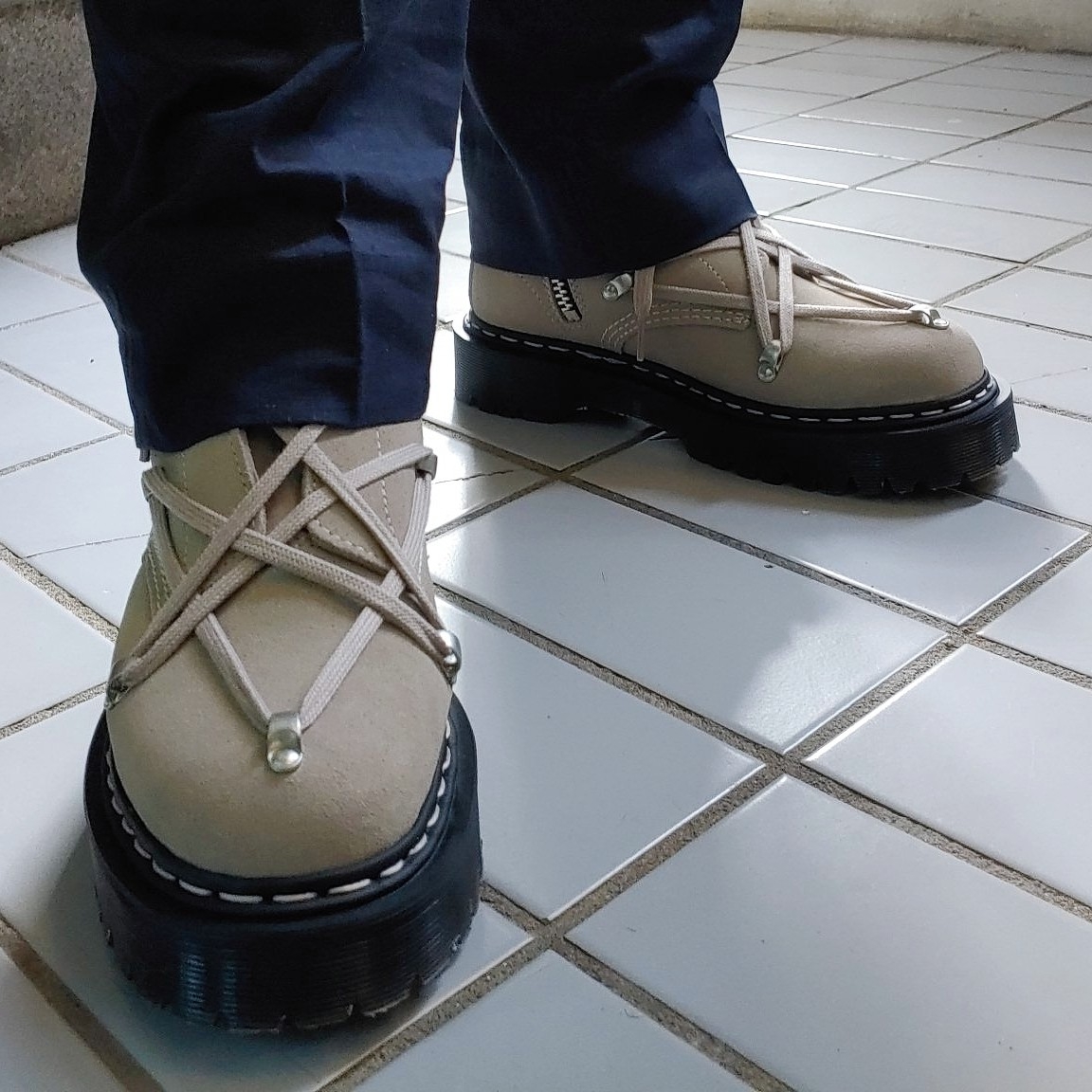 Alex (@artphilo) 님의 게시물 | KREAM