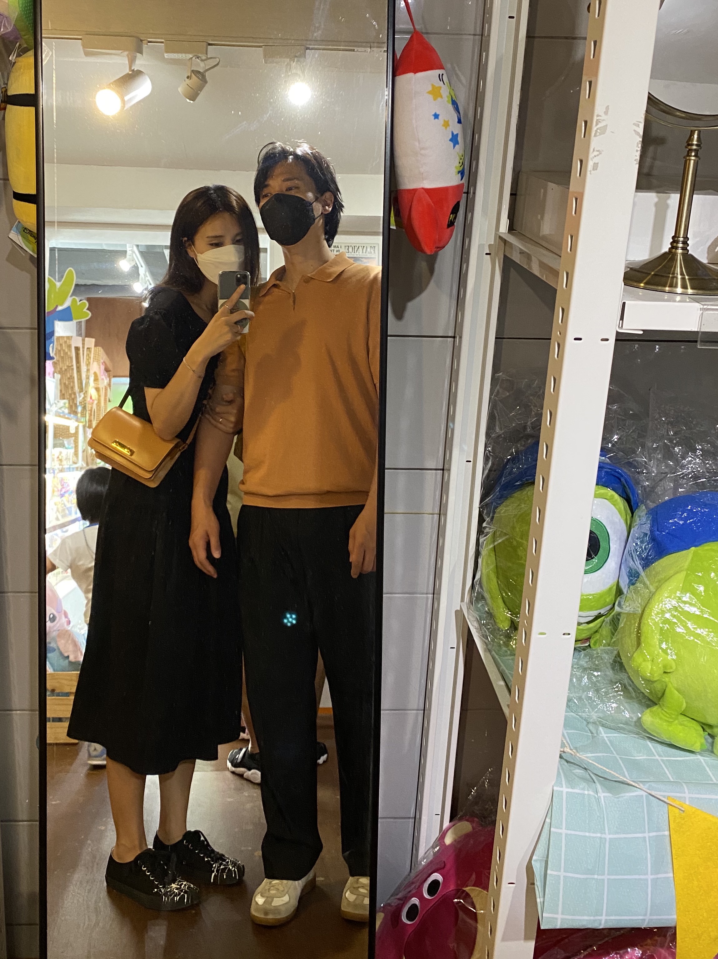 akikosayaa (@xoxo__hye) 님의 게시물 | KREAM