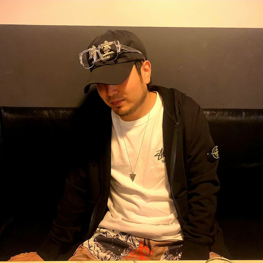 피자보이 (@p_zza_s2) 님의 게시물 | KREAM