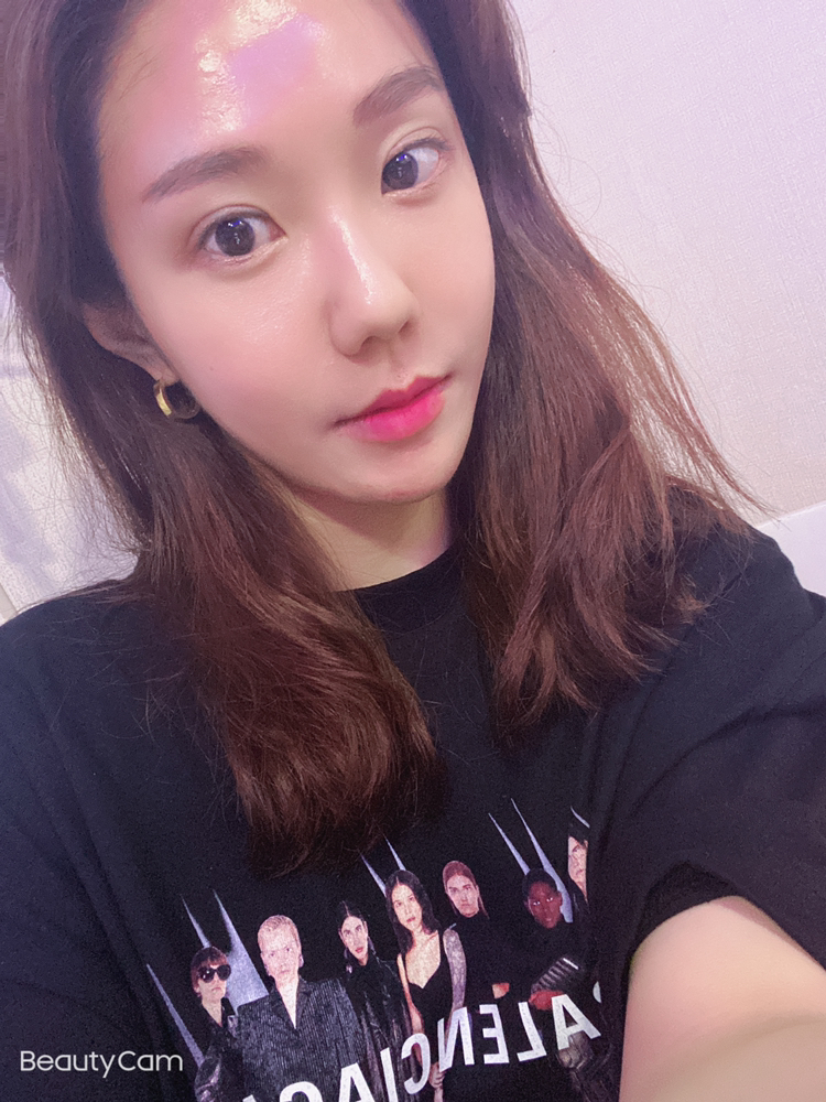 mnbv3917 (@yoonjung) 님의 게시물 | KREAM