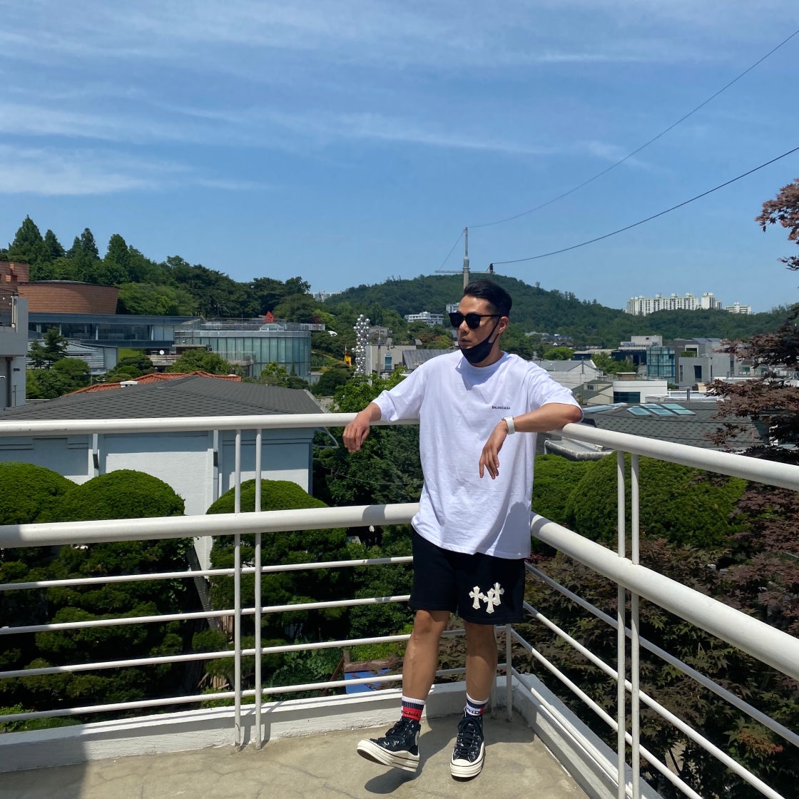 chlrh (@saker19) 님의 게시물 | KREAM