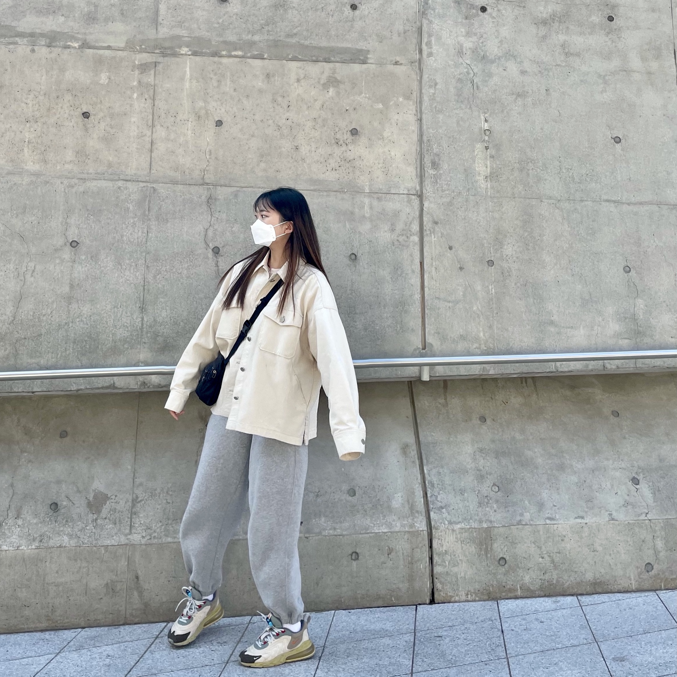 (@rrrrra___) 님의 게시물 | KREAM