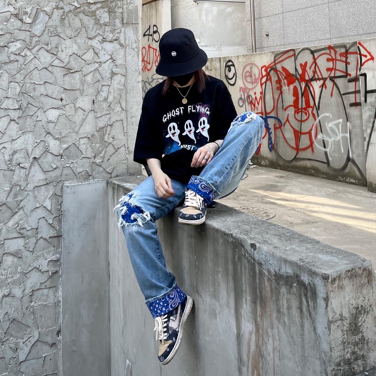 황희영 (@hee_02) 님의 게시물 | KREAM