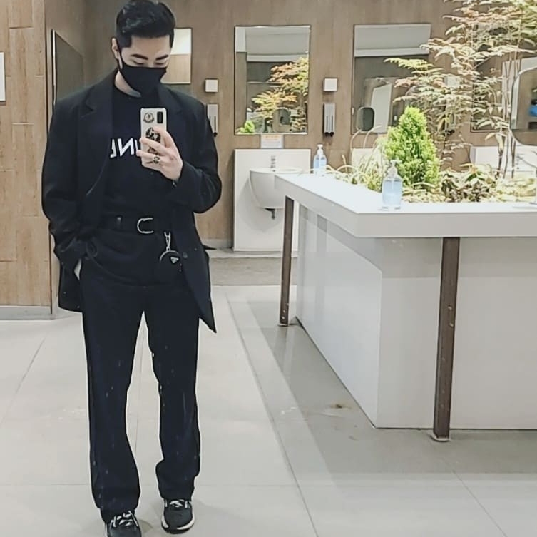 잭스타킹 (@jack_star_s...) 님의 게시물 | KREAM