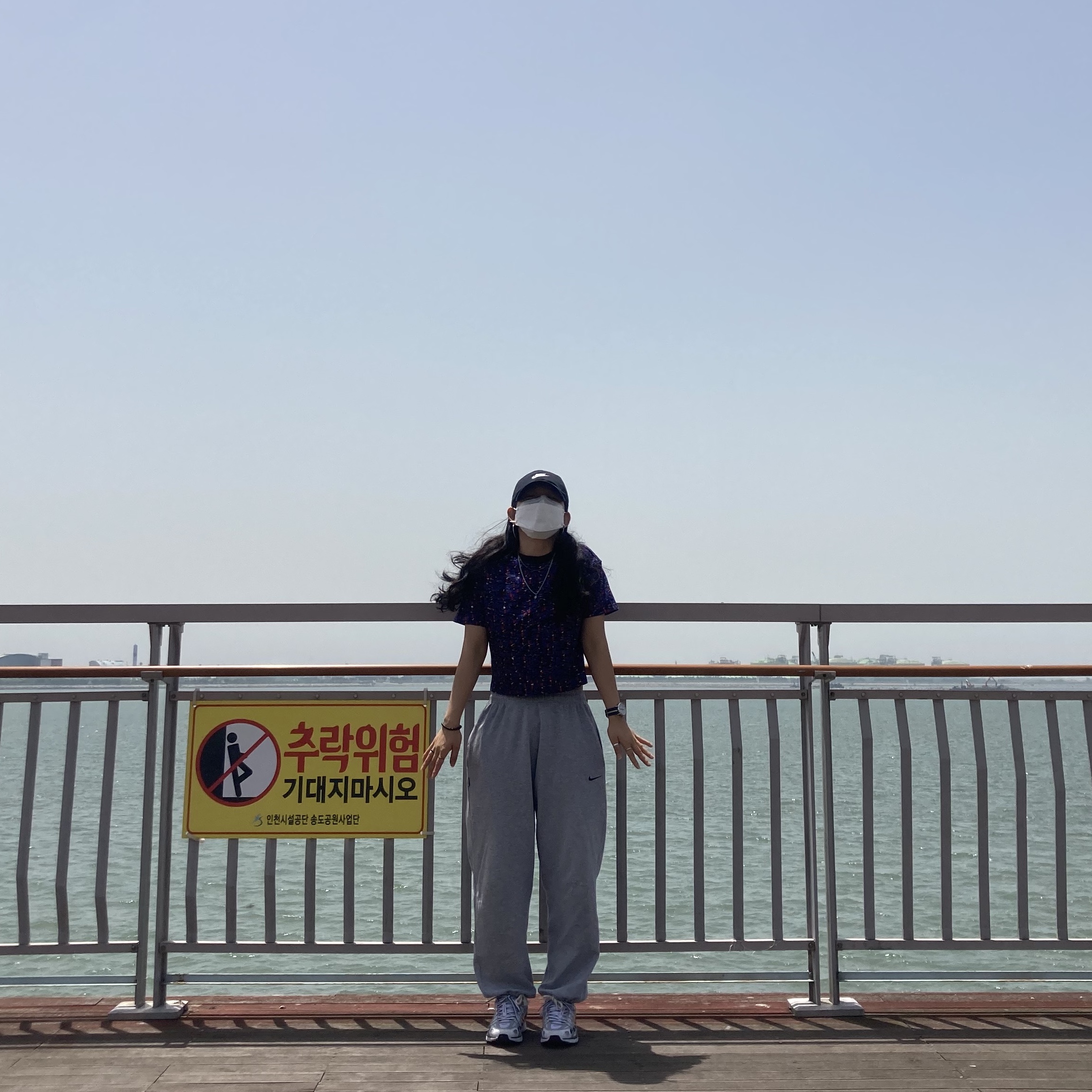 이만나 (@2___manna) 님의 게시물 | KREAM