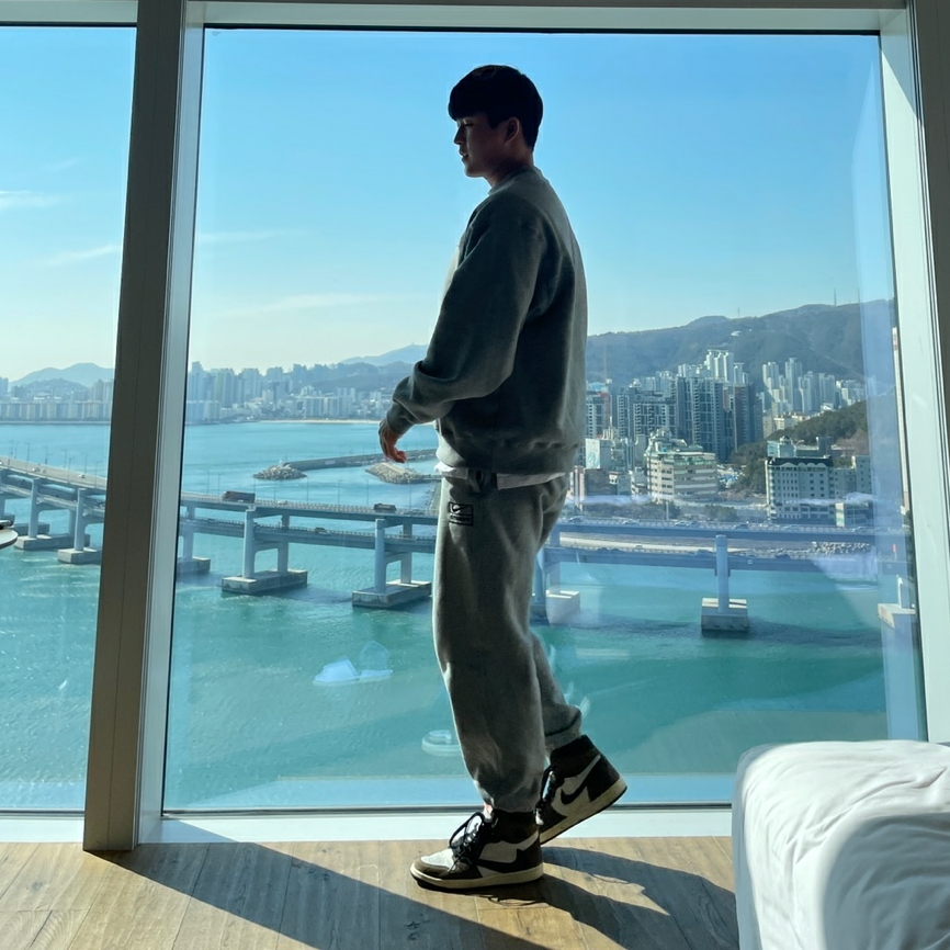 na__seung (@na__seung) 님의 게시물 | KREAM