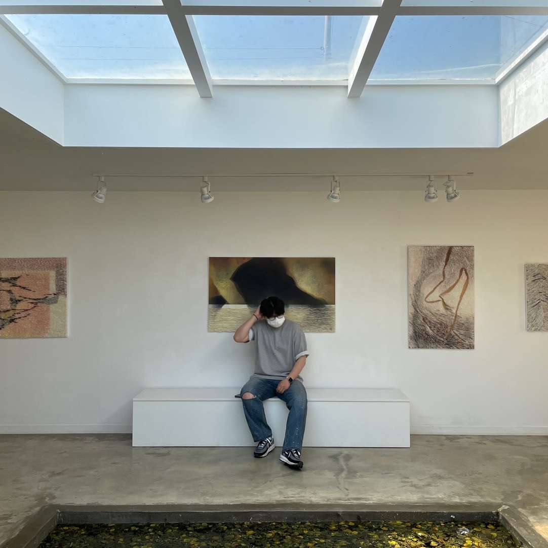 성치킨 (@ksungt) 님의 게시물 | KREAM