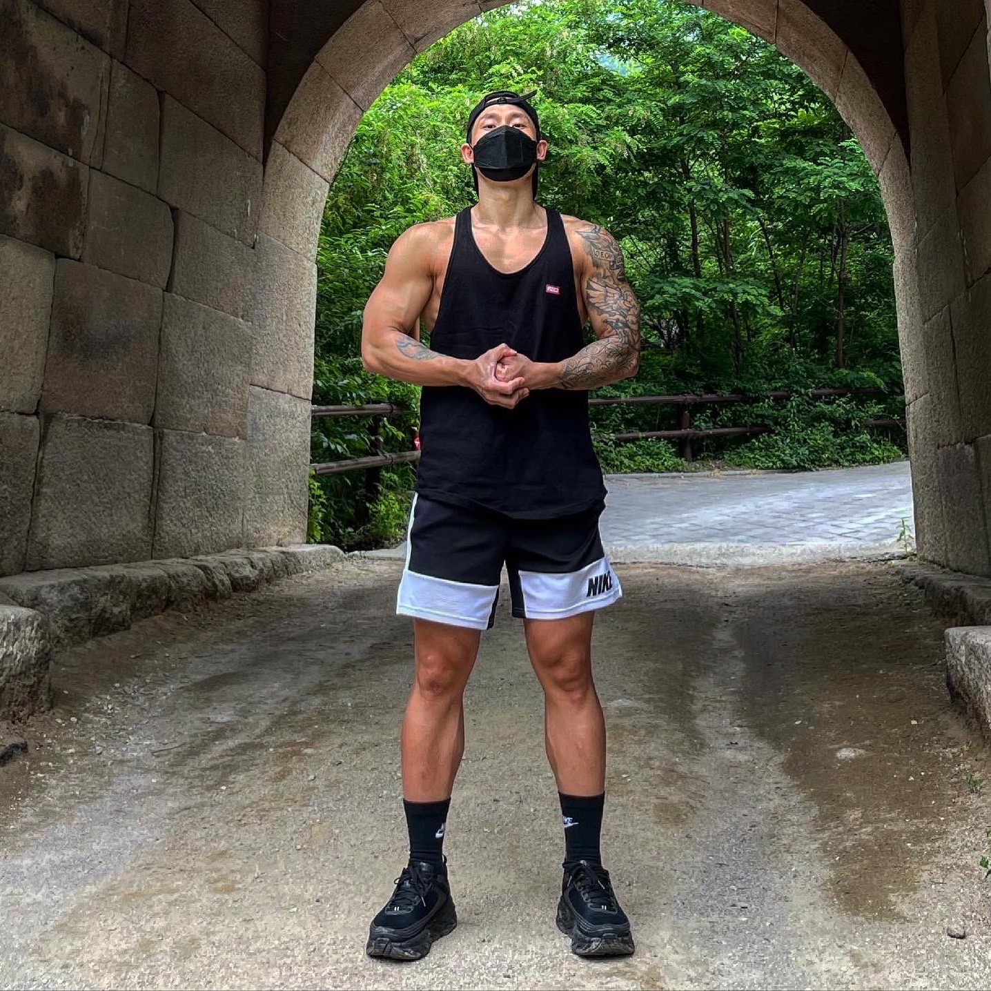 창현우 (@2face) 님의 게시물 | KREAM