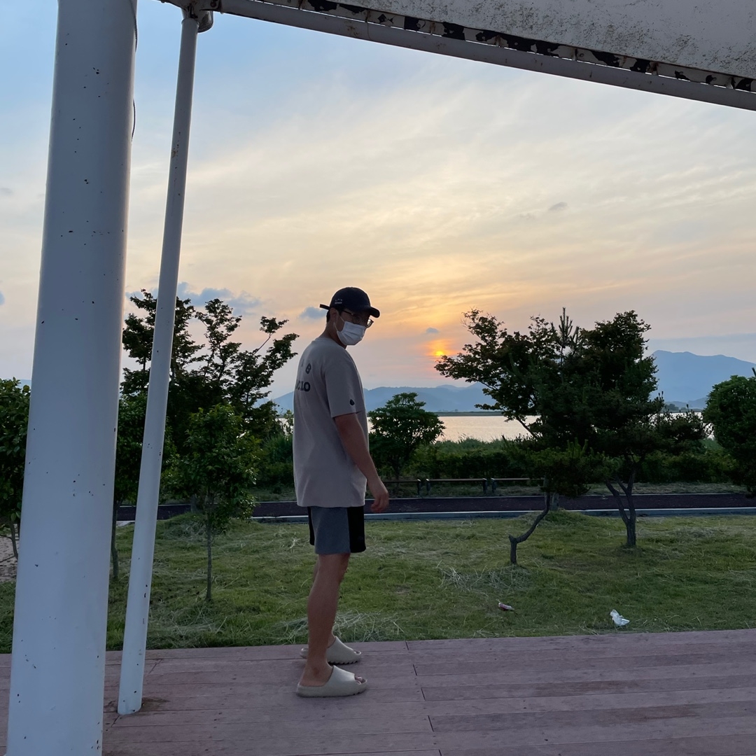 이준형 (@flexgogo) 님의 게시물 | KREAM