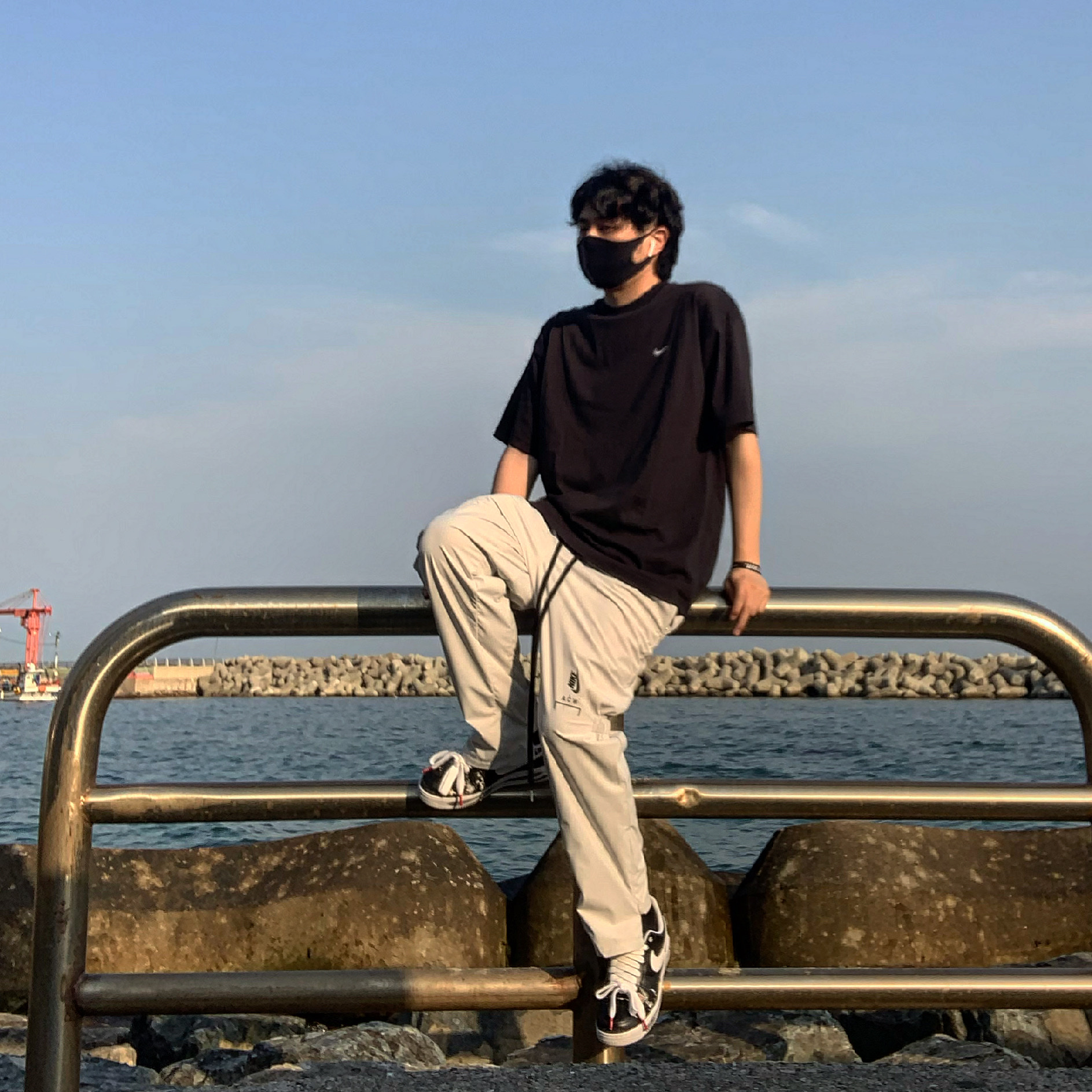 윤두환 (@doo_thless) 님의 게시물 | KREAM