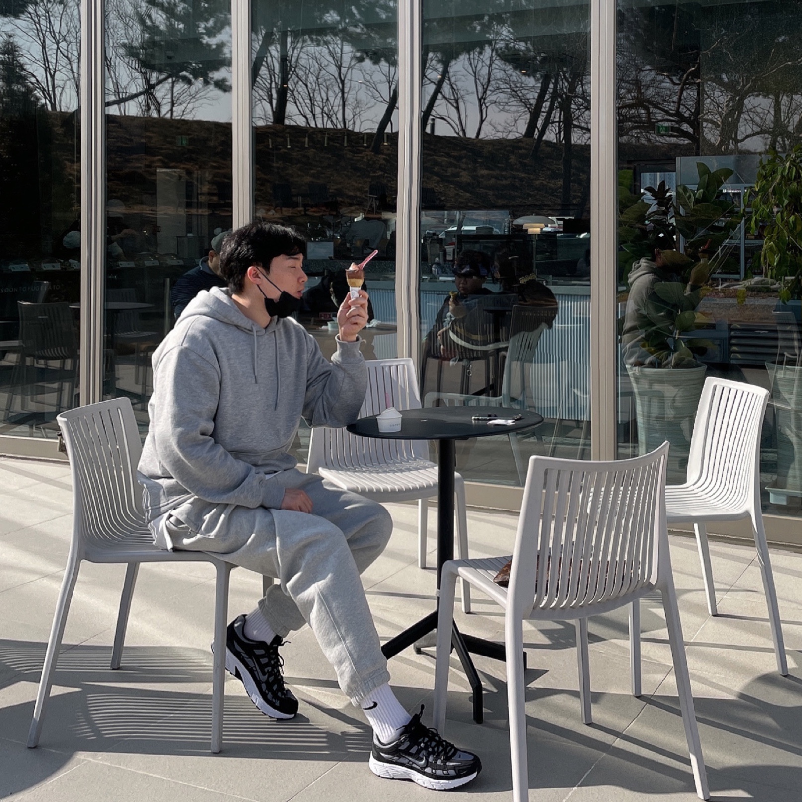 (@___virgo__) 님의 게시물 | KREAM