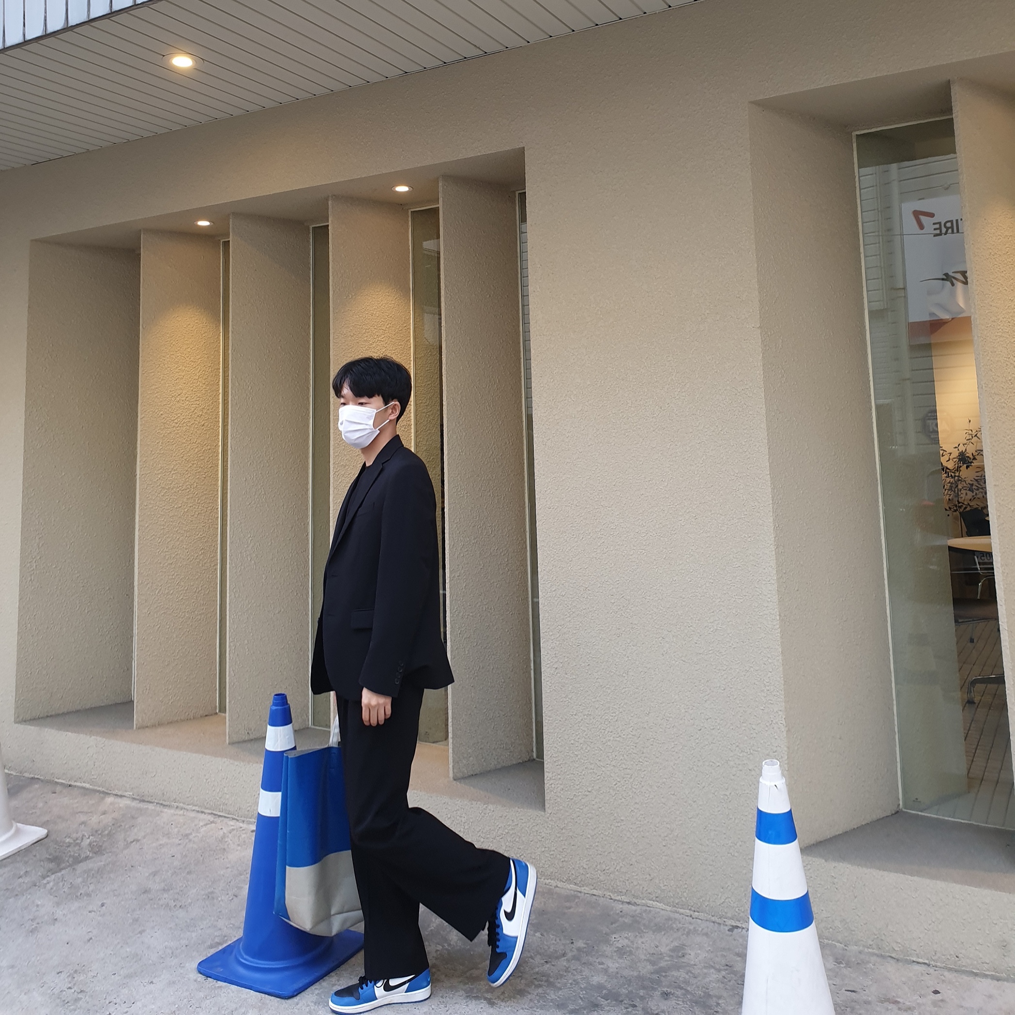 김태진 (@tjccy) 님의 게시물 | KREAM