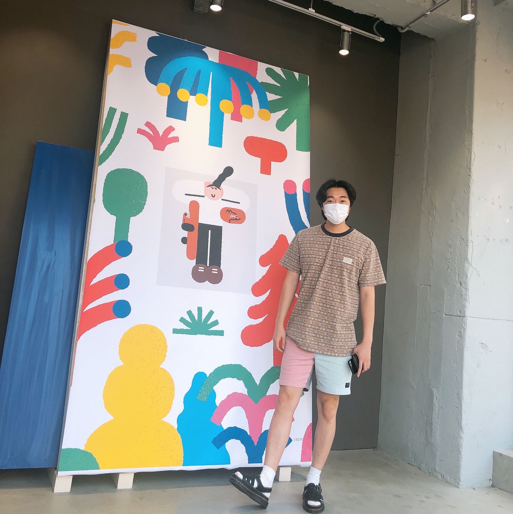 우니 (@woon_91) 님의 게시물 | KREAM