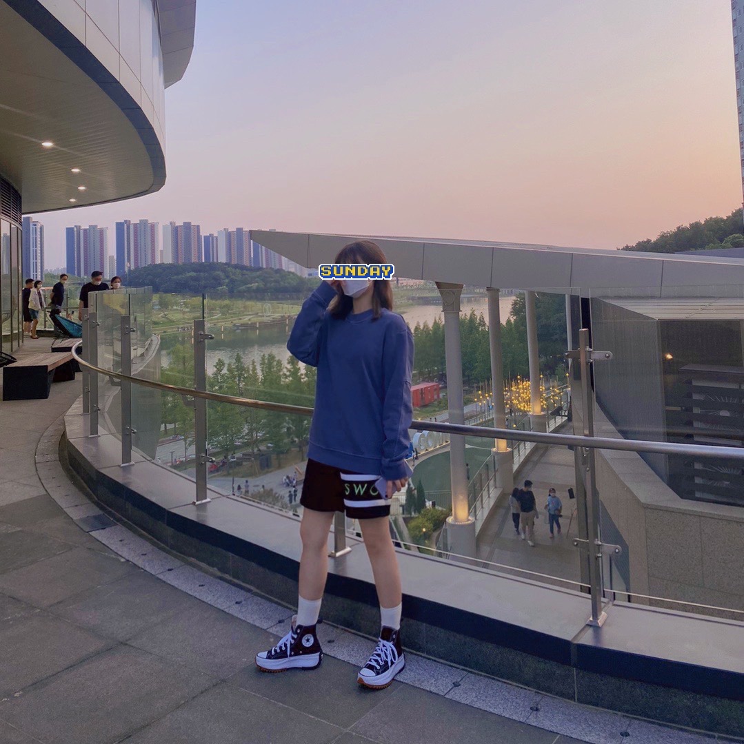 최레미 (@choi_rem) 님의 게시물 | KREAM