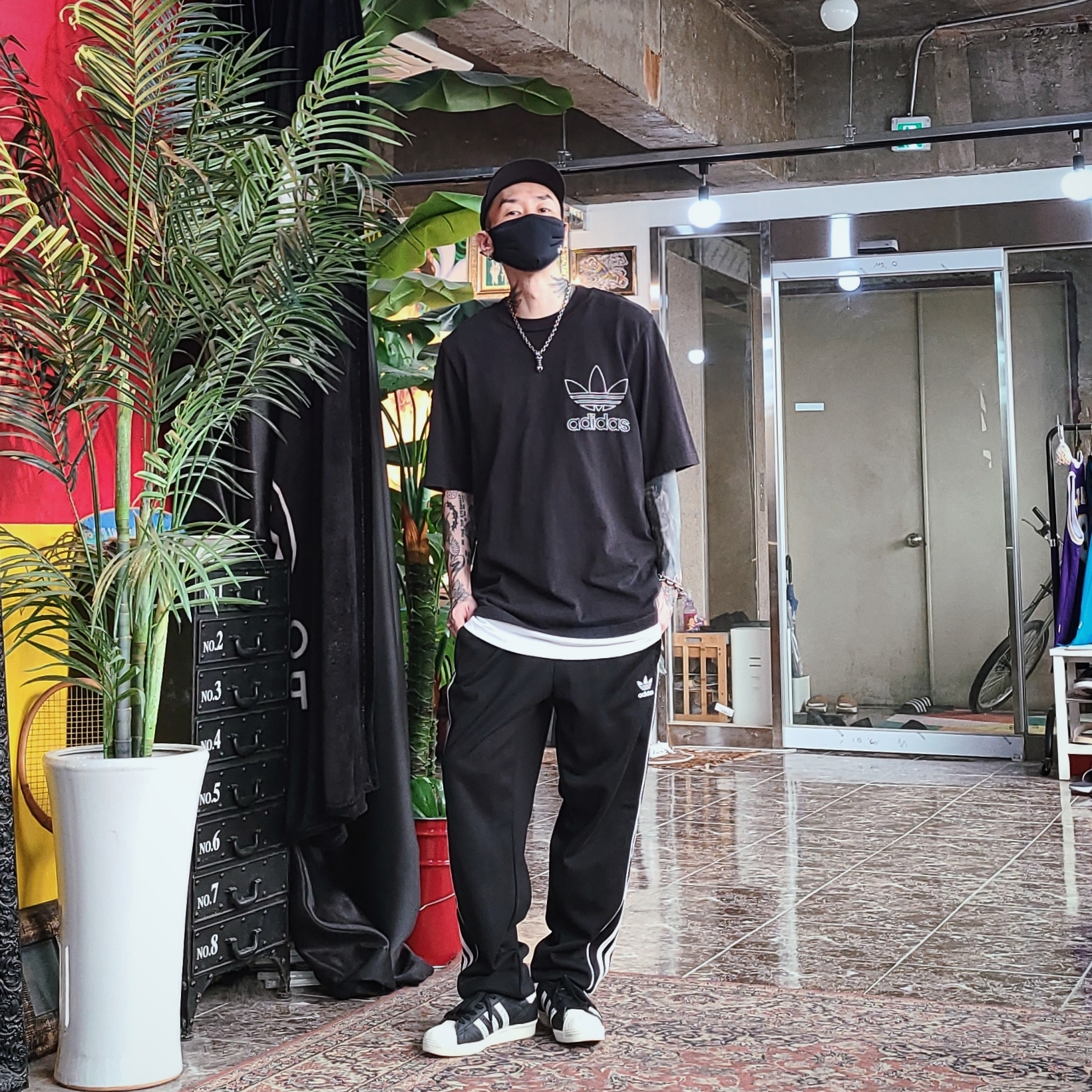 제튼 (@zetton) 님의 게시물 | KREAM