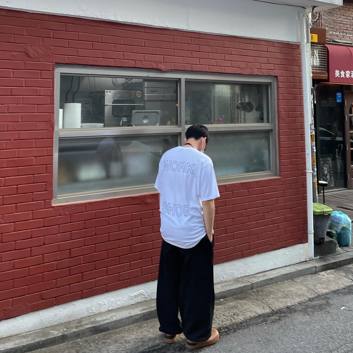 덕쓰 (@deokksz) 님의 게시물 | KREAM