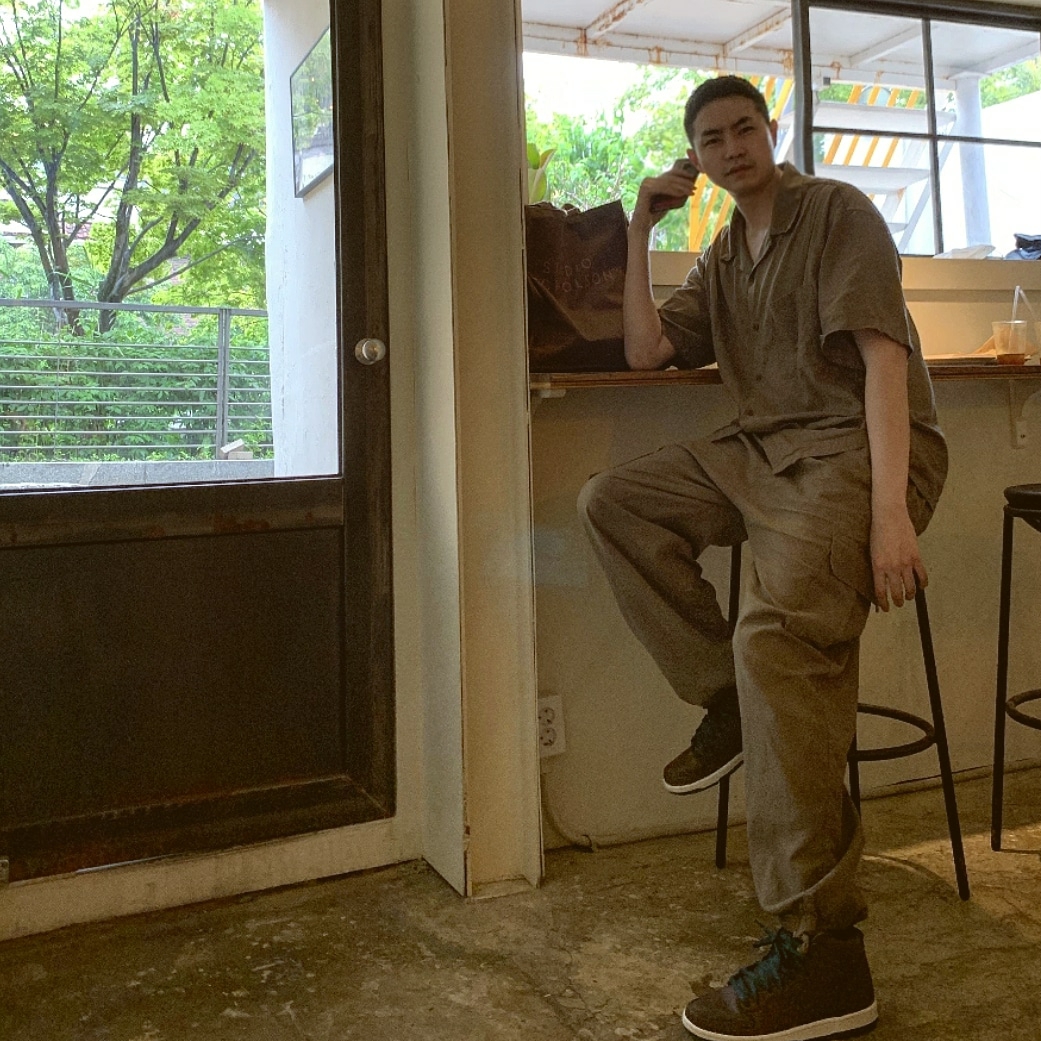 신준용 (@walk_likeaman) 님의 게시물 | KREAM