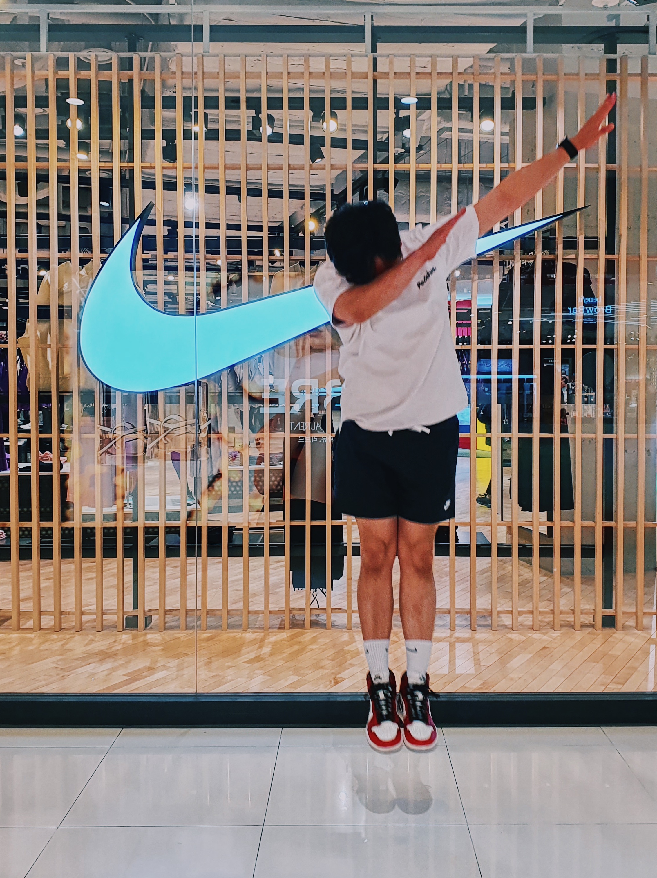 (@dior.cc) 님의 게시물 | KREAM