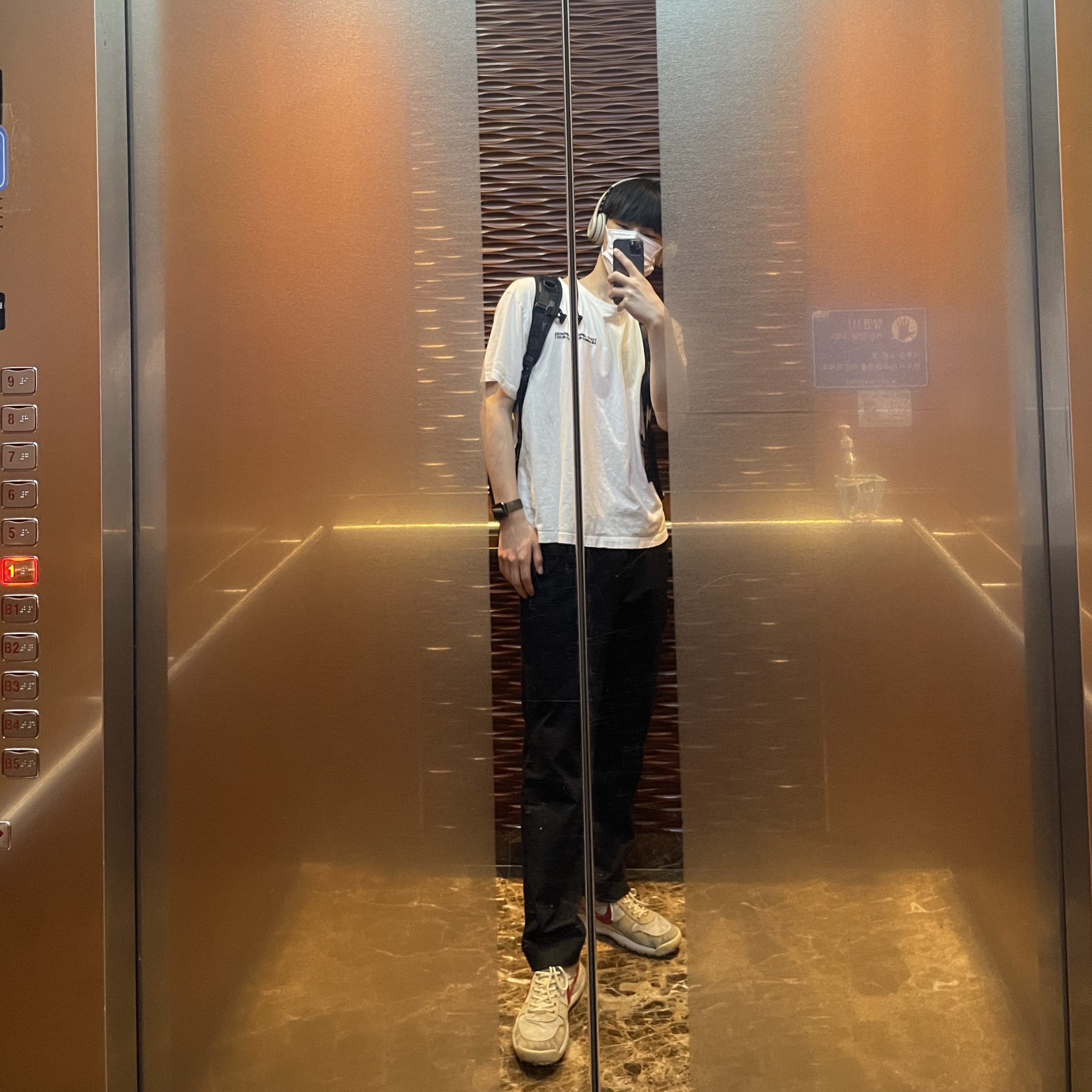 신성현 (@hyun_ss) 님의 게시물 | KREAM