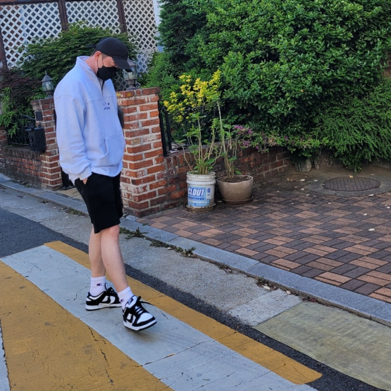 @jj_dishy (@dishyj) 님의 게시물 | KREAM