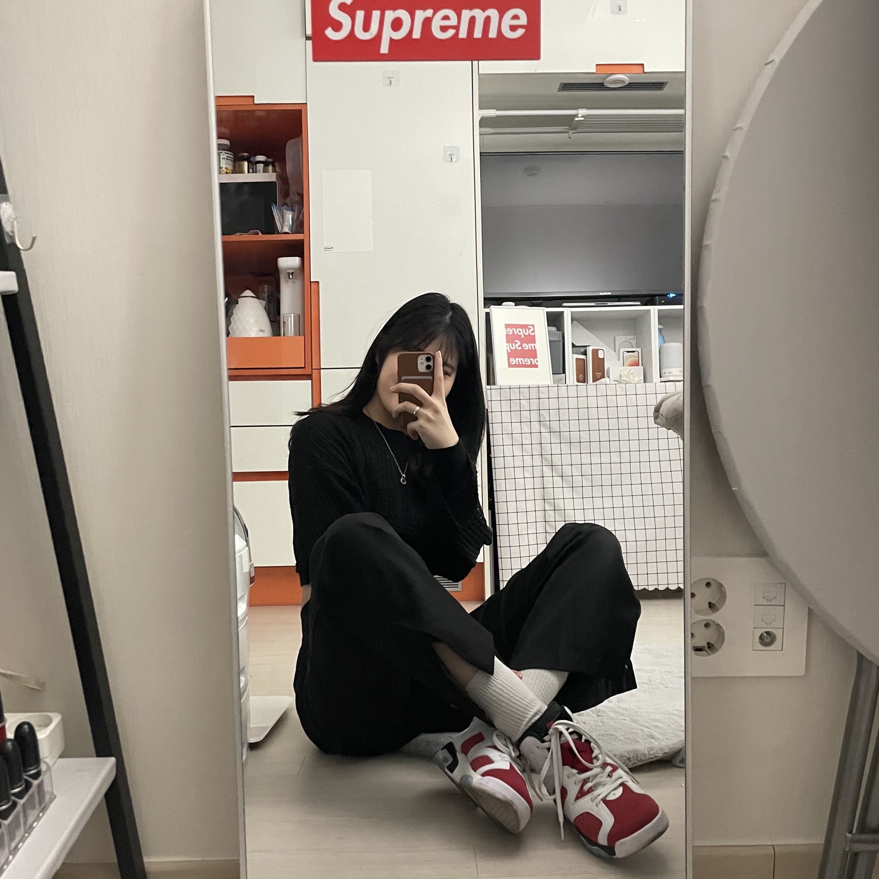 인정 (@admit) 님의 게시물 | KREAM